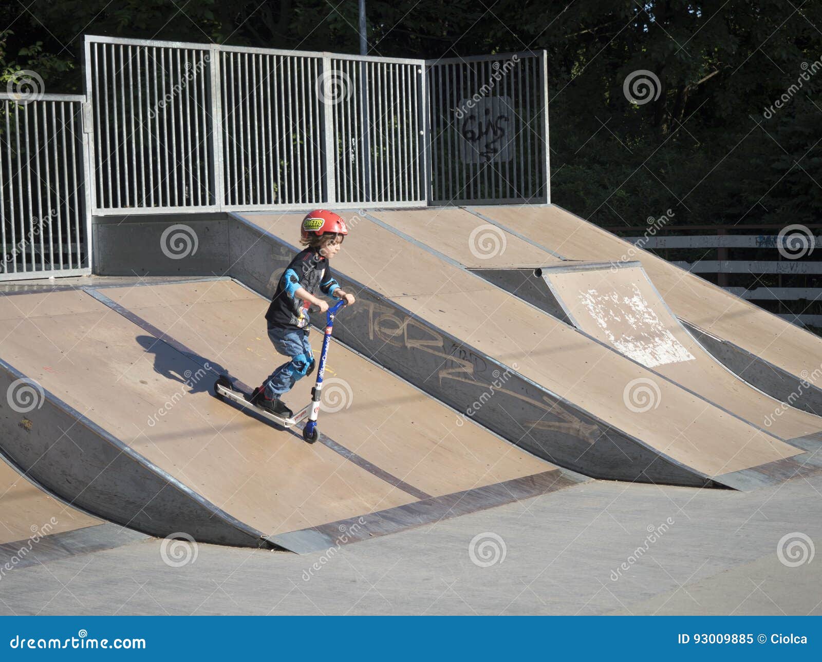 Kid with a scooter editorial image. Image of joyful, leisure - 93009885