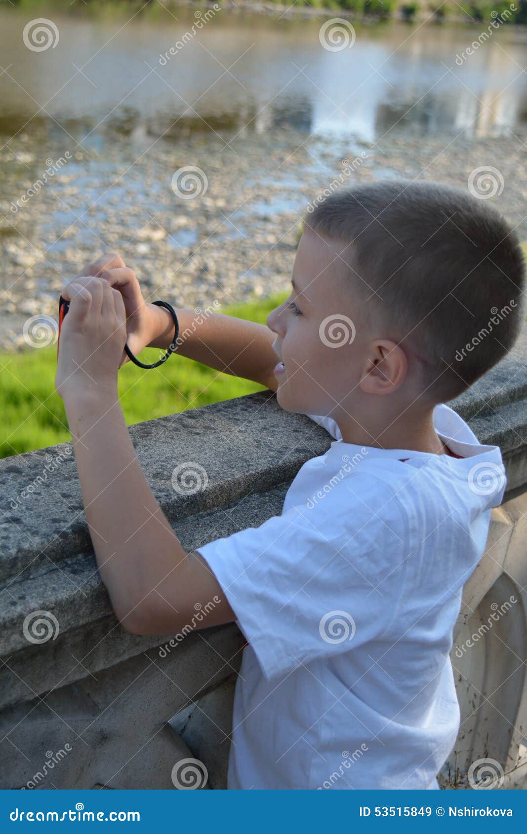 Kid Searching Frame with a Camera Stock Image - Image of child, years ...