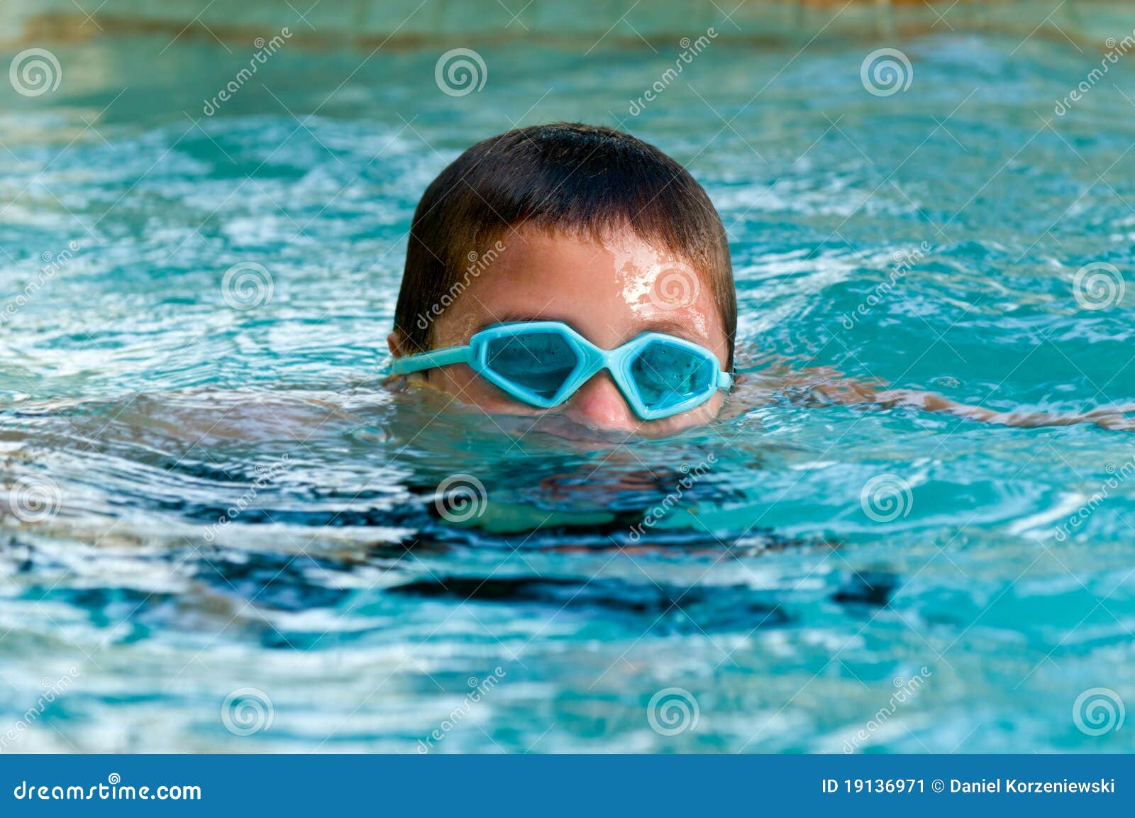 Kid Submerging in the Pool. Stock Image - Image of goggles, cute: 19136971