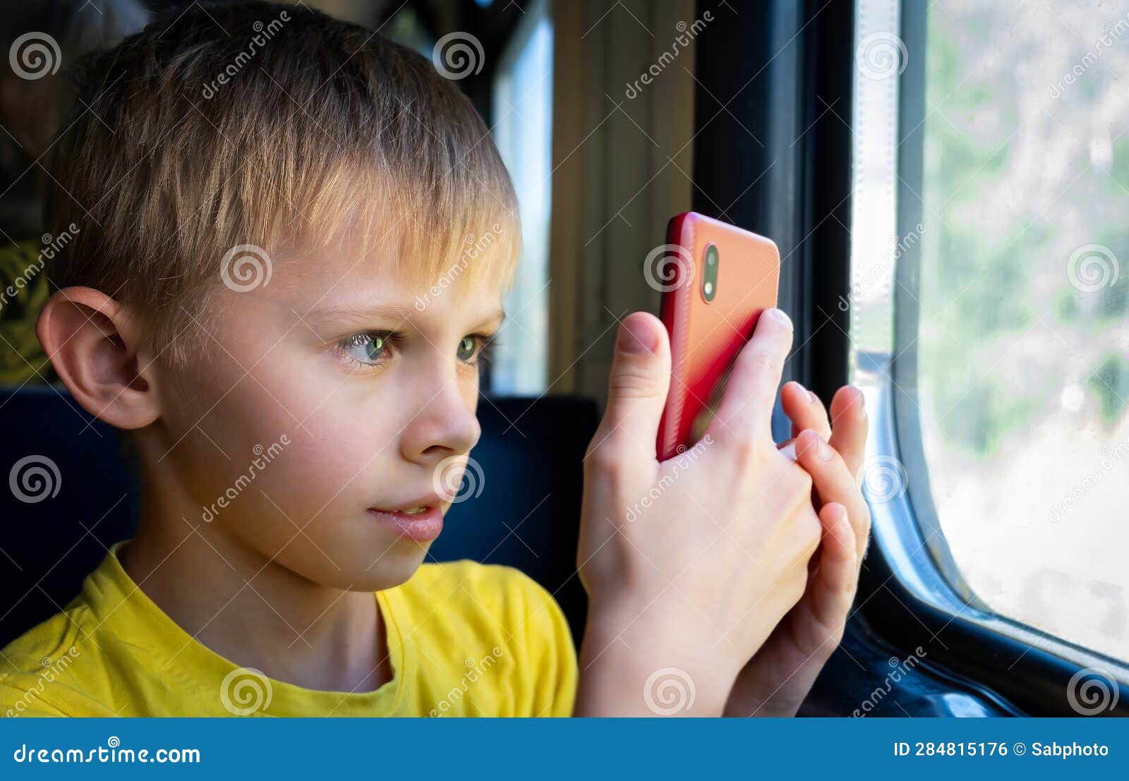 Kid Take a Photo with a Phone Stock Photo - Image of shooting, leisure ...