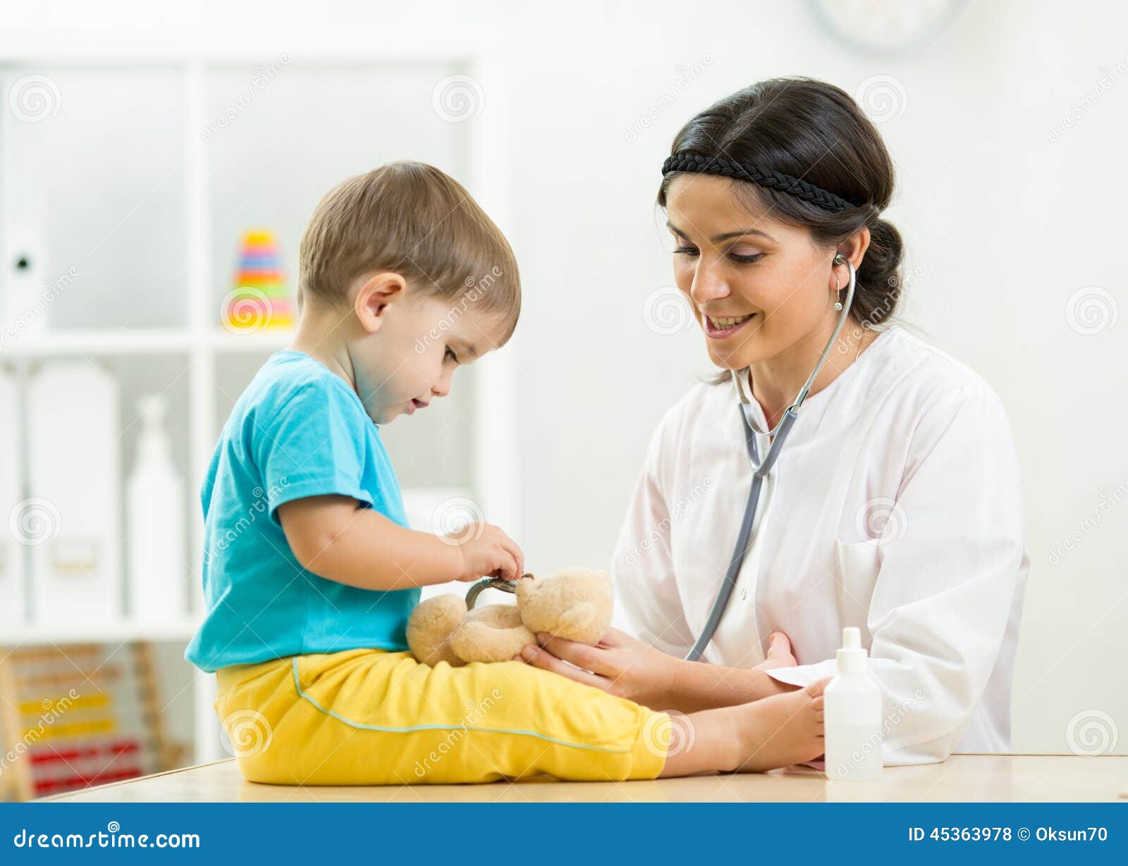 Kid Visiting Pediatrician at Doctor Office Stock Photo - Image of ...