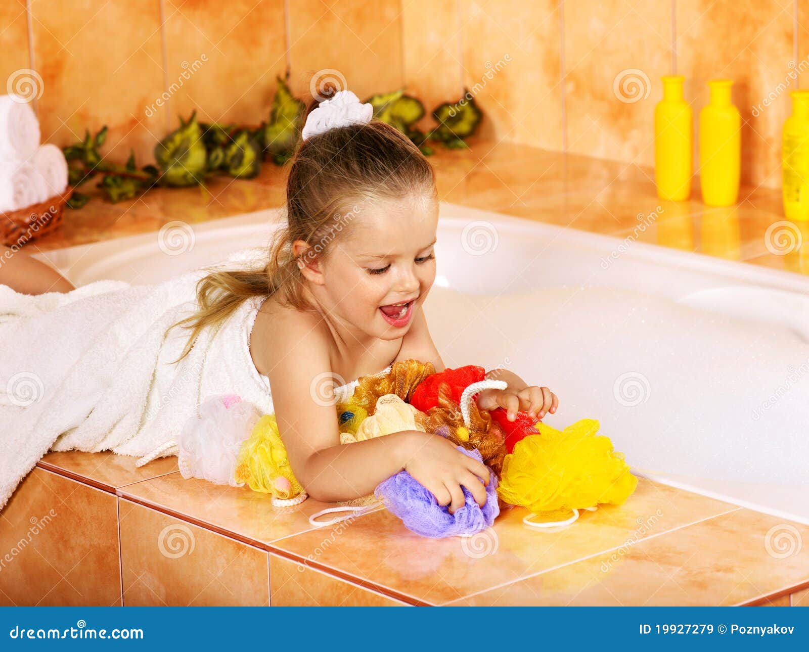 Kid washing in bath. stock image. Image of jacuzzi, bath - 19927279