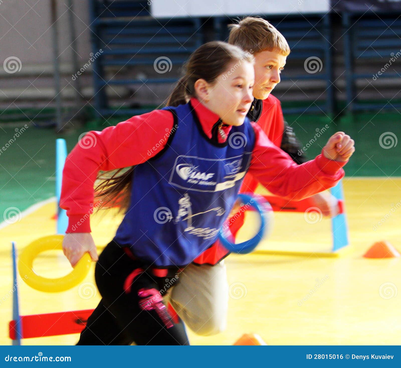 Kids Athletics competition editorial photo. Image of challenge - 28015016