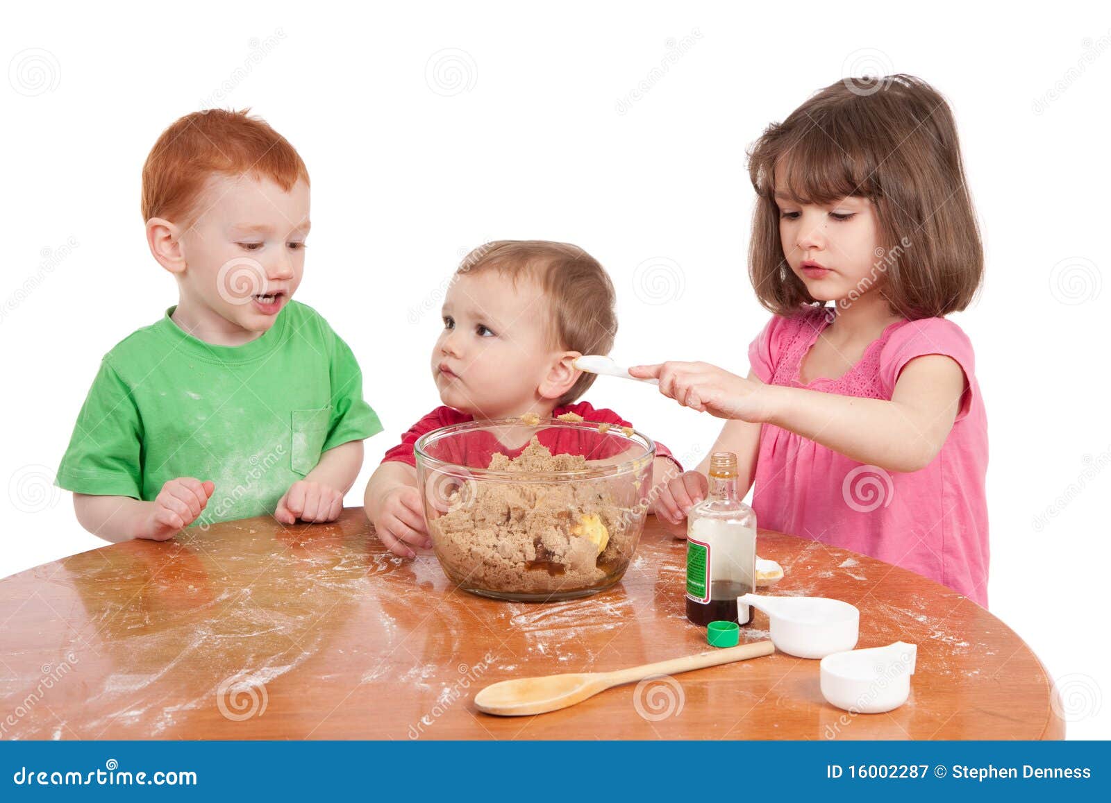 Kids baking cake stock image. Image of kitchen, cake - 16002287