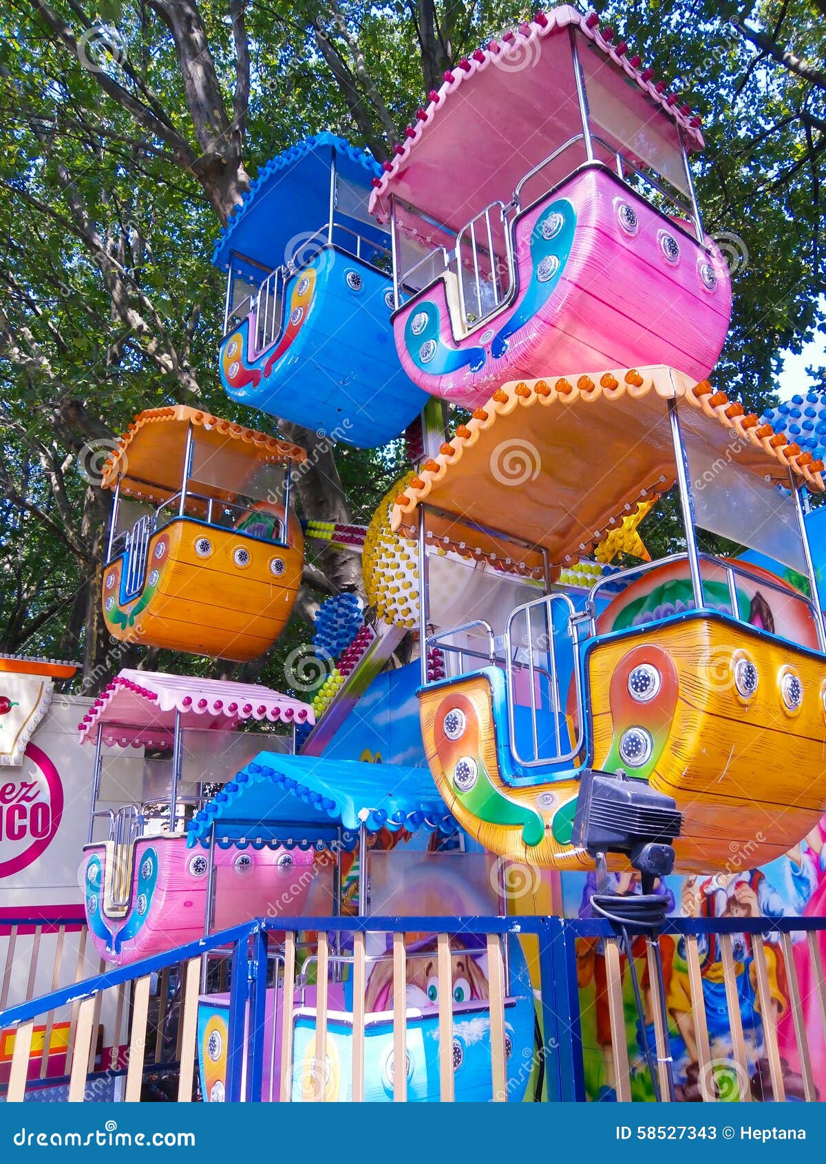 Kids Ferris Wheel editorial stock photo. Image of kids - 58527343