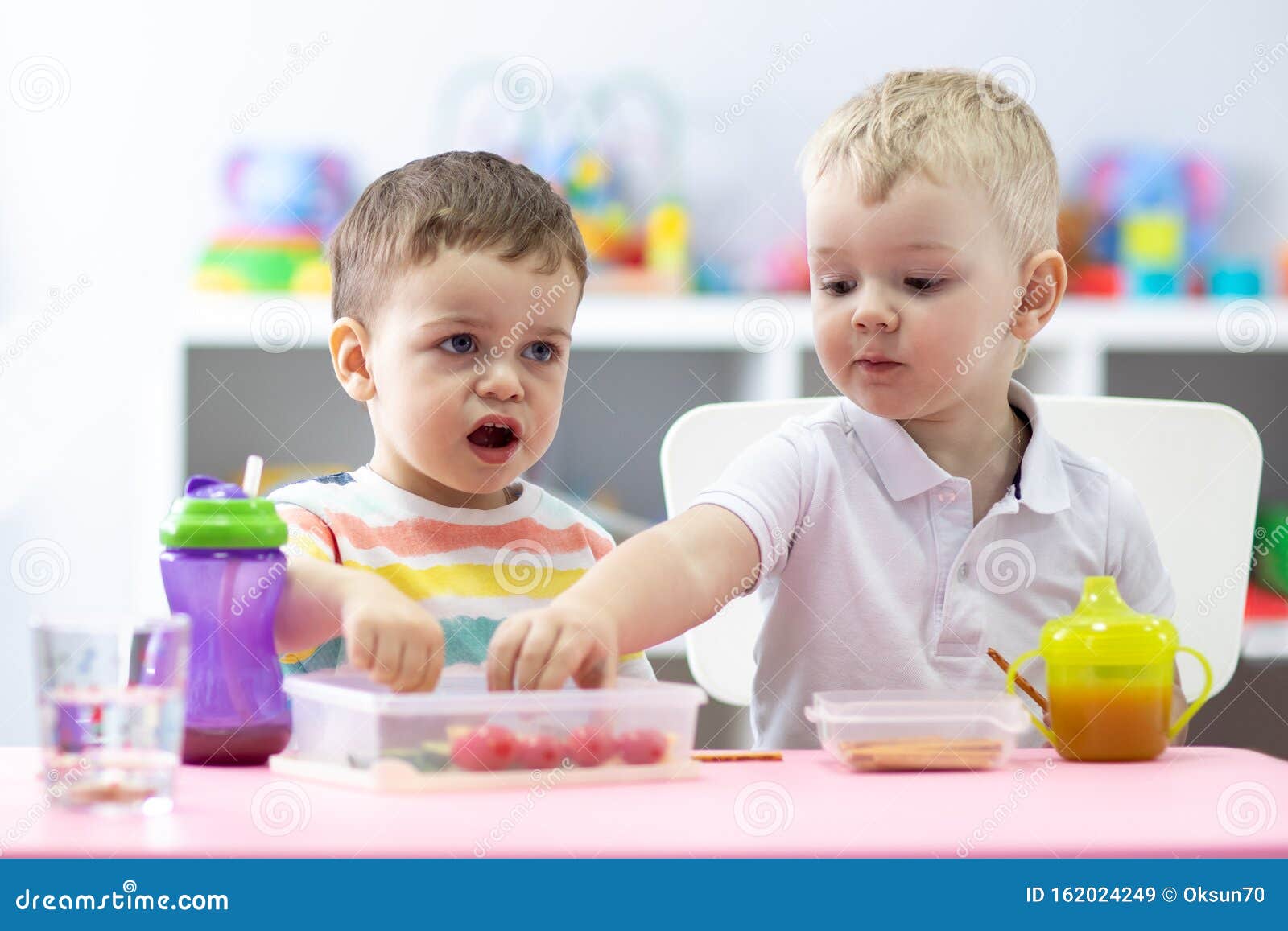 Kids Have Lunch at Elementary School Stock Image - Image of healthy ...