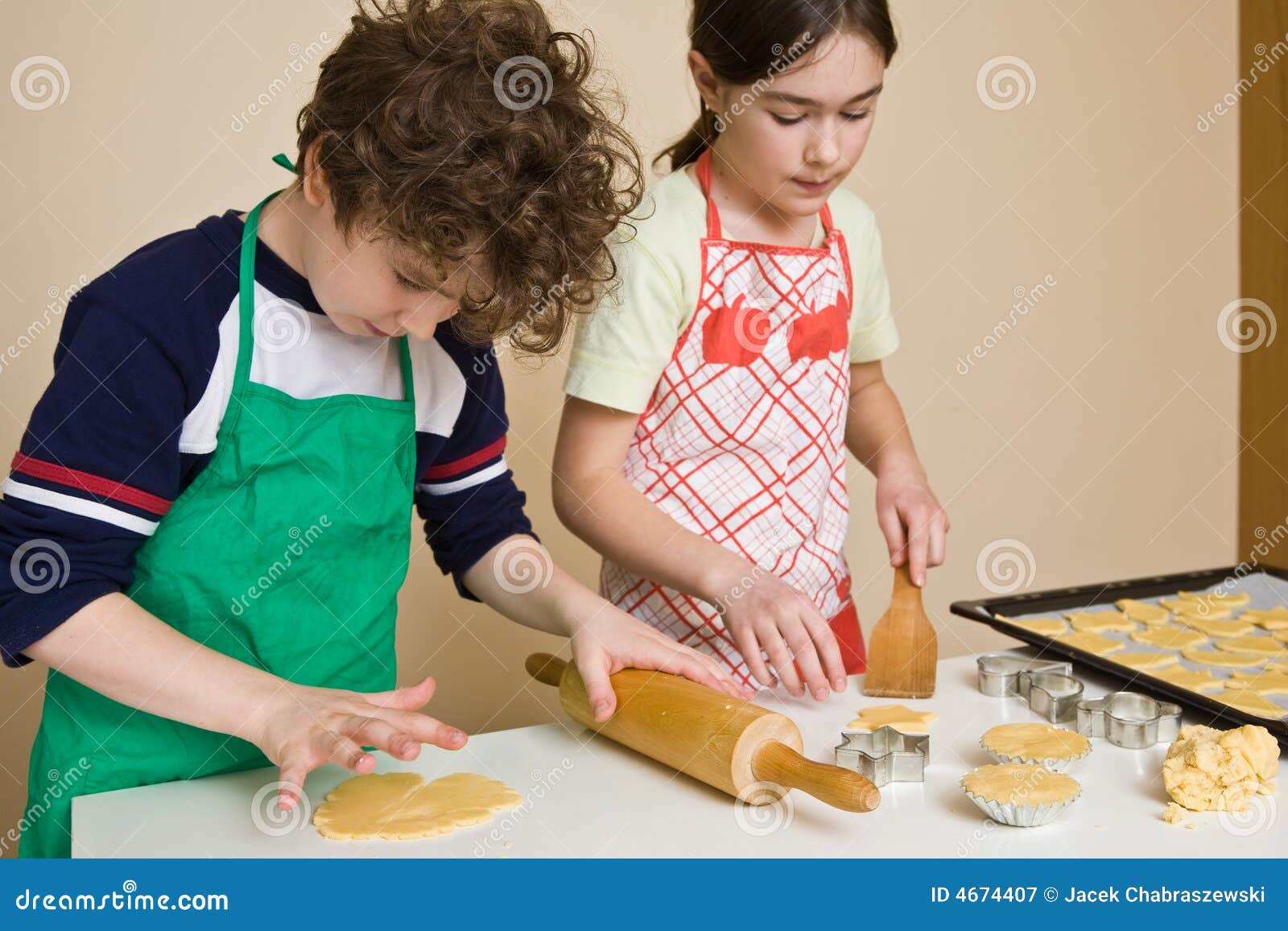 Kids making cakes stock image. Image of cookies, creative - 4674407