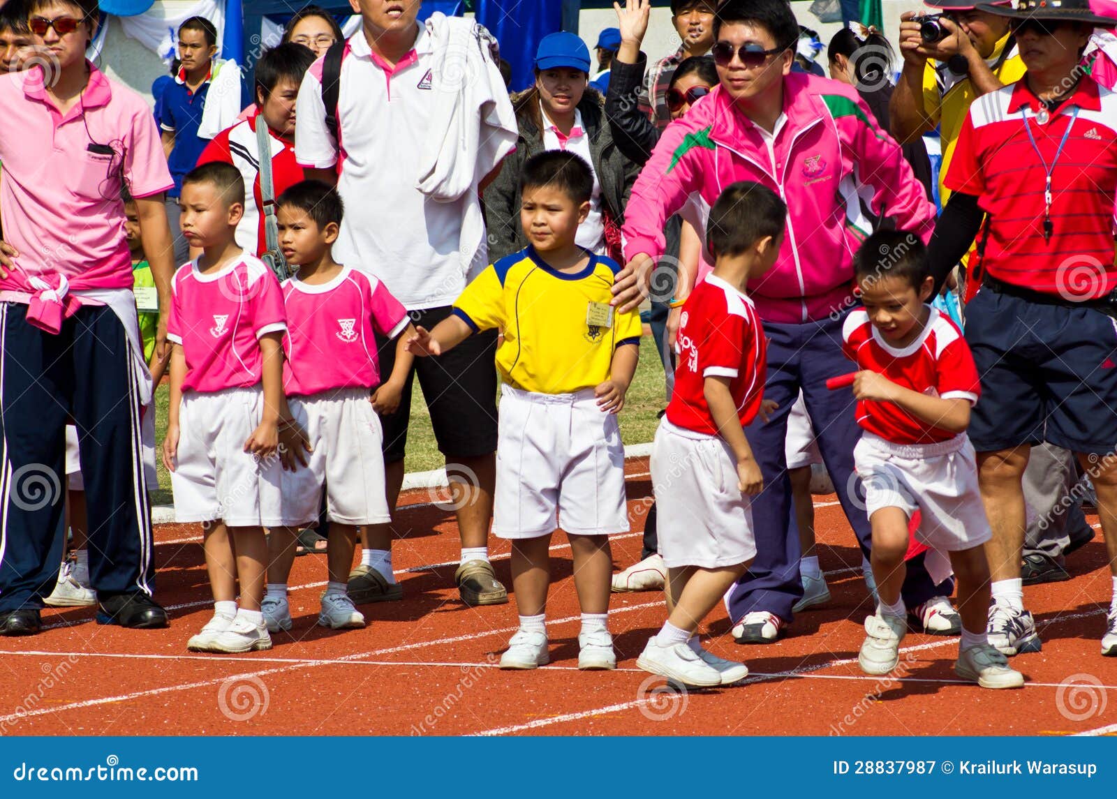 Kids Sport Day s Event editorial photography. Image of amateur - 28837987