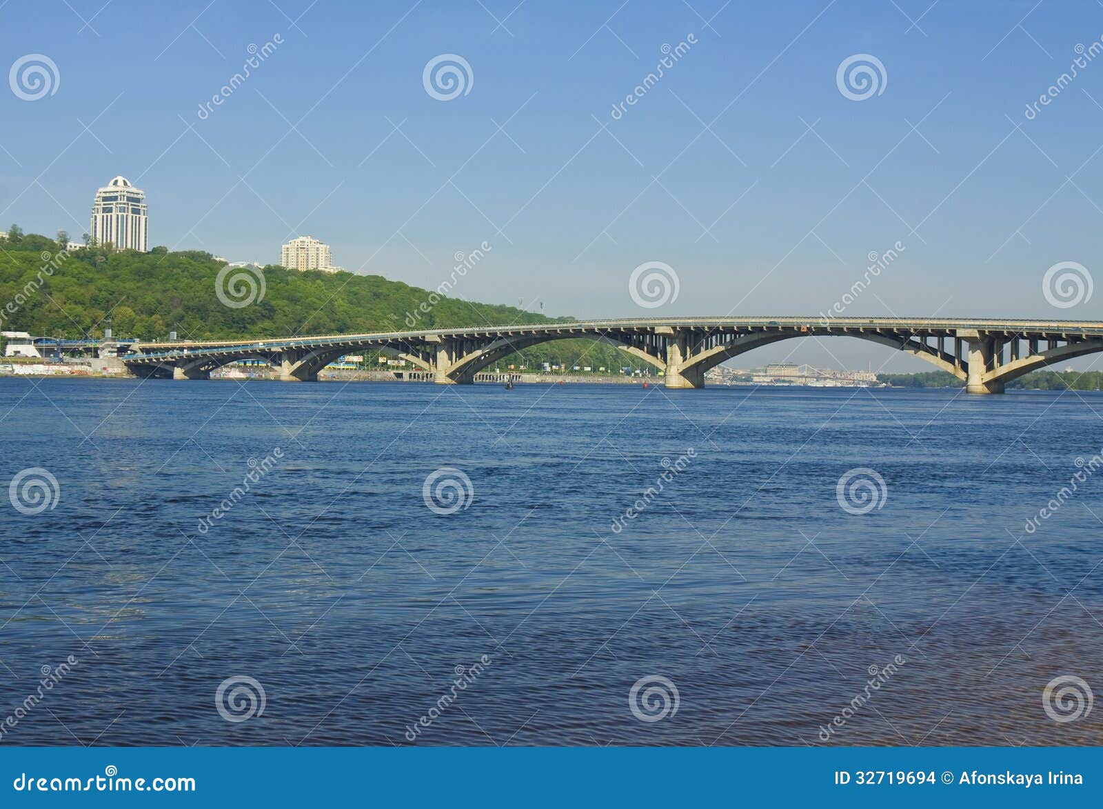 Kiev, Bridge on River Dnepr Stock Photo - Image of building, eastern ...