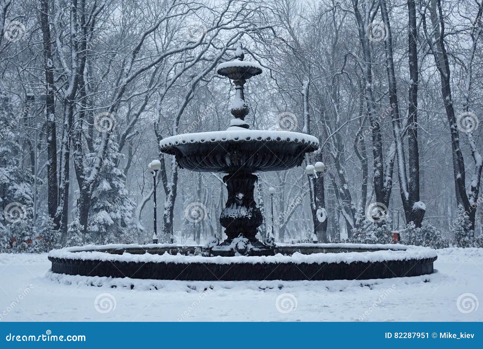 Kiev Winter, Mariinsky Park Stock Image - Image of cold, landscape ...