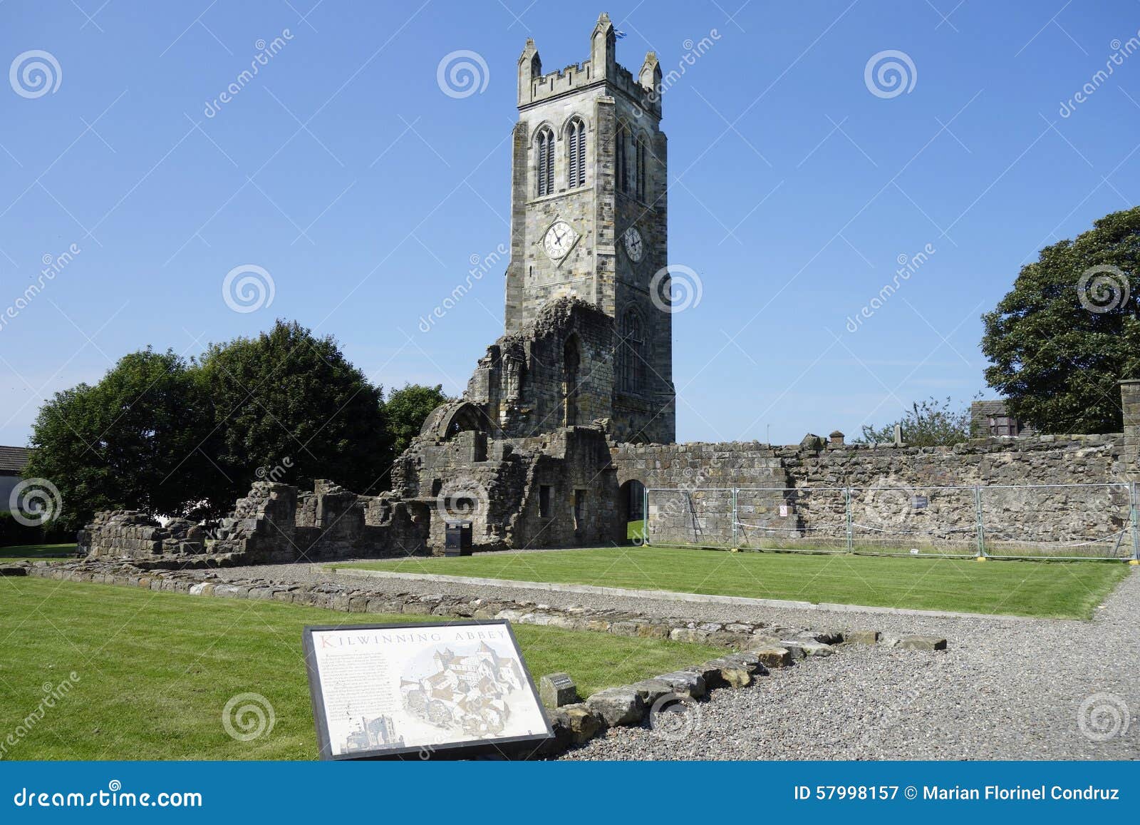 Kilwinning Abbey editorial photography. Image of building - 57998157