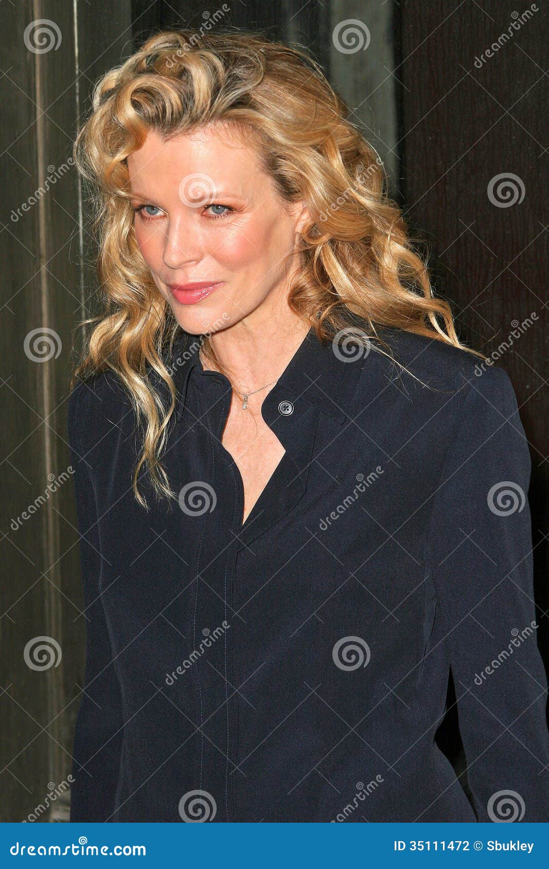 Kim Basinger fotografia editorial. Imagem de tributo - 35111472