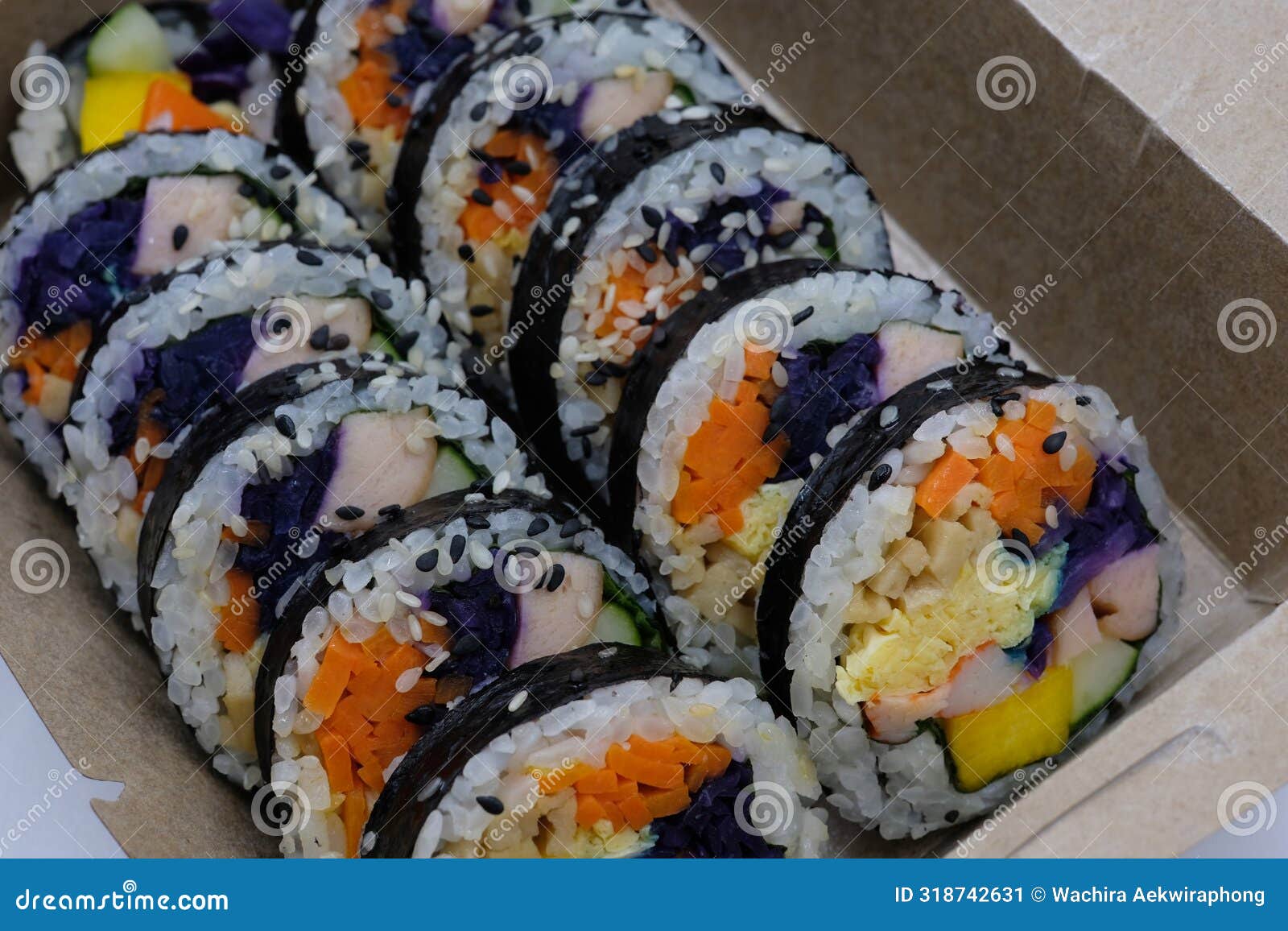 Kimbap, Korean Rice Roll, Korean Style Sushi Stock Image - Image of ...