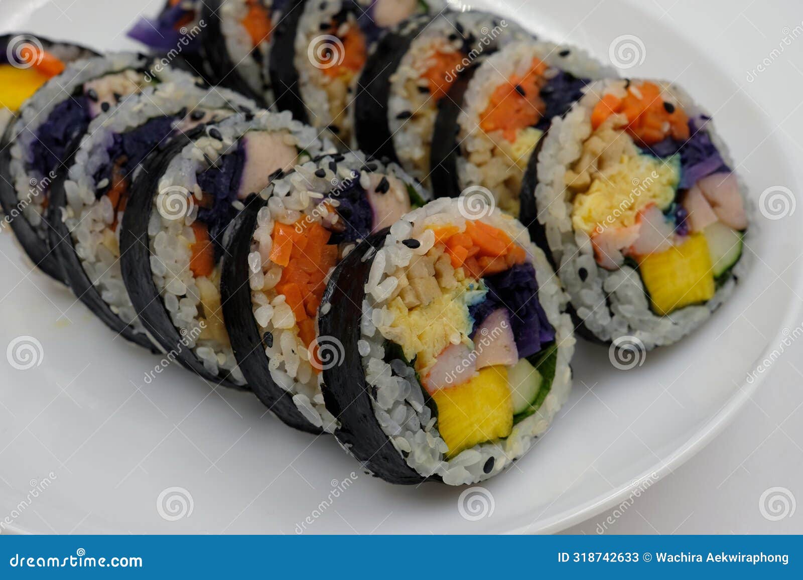 Kimbap, Korean Rice Roll, Korean Style Sushi Stock Image - Image of ...