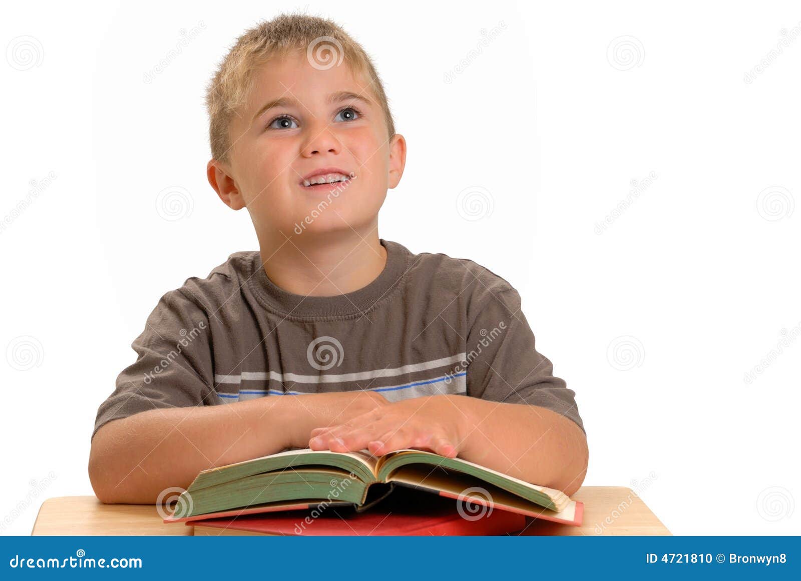 Kind bij schoolbank stock foto. Image of studeren, geïsoleerd - 4721810