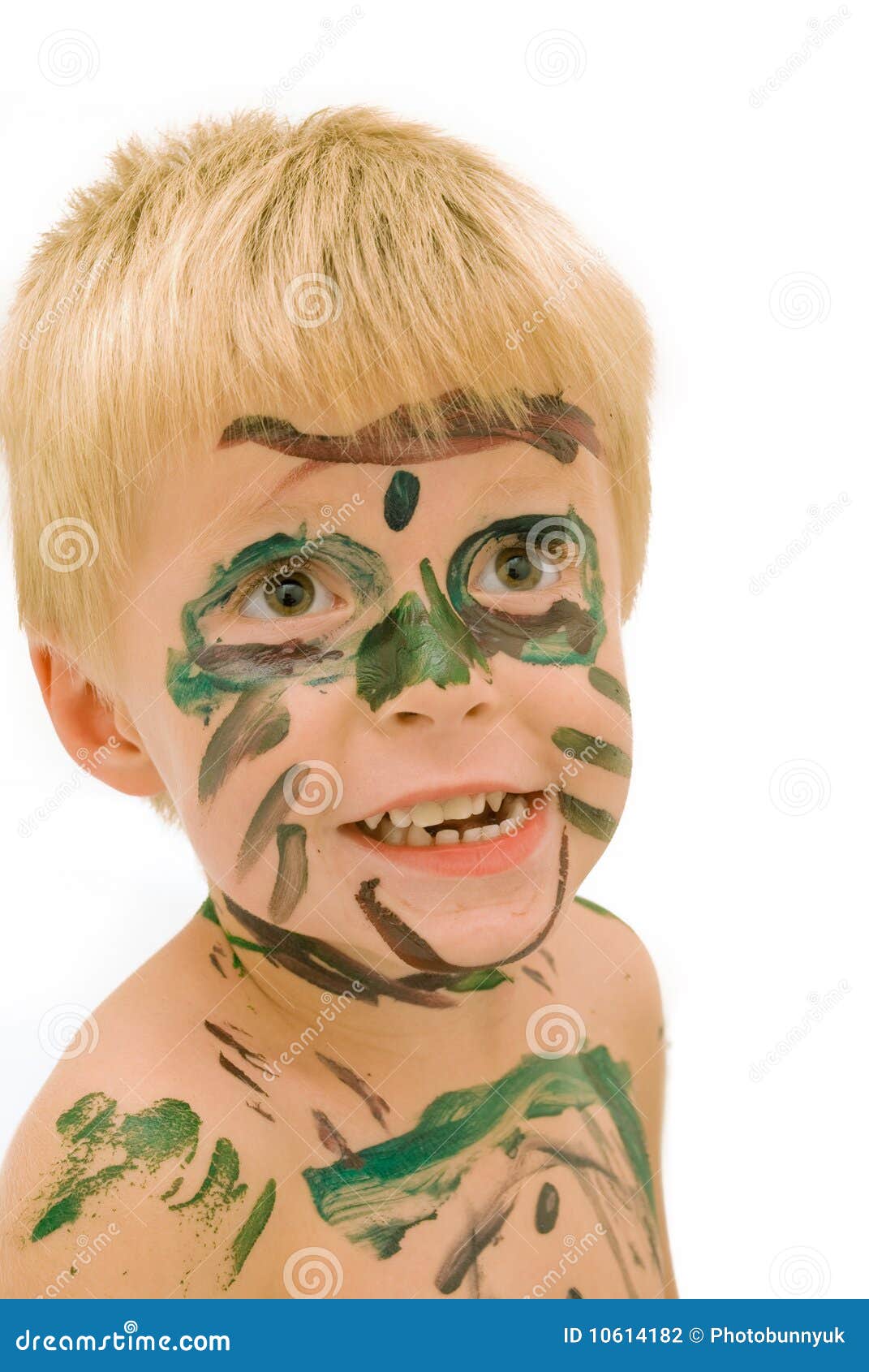 Kind mit gemaltem Gesicht. stockfoto. Bild von kind, schuld - 10614182