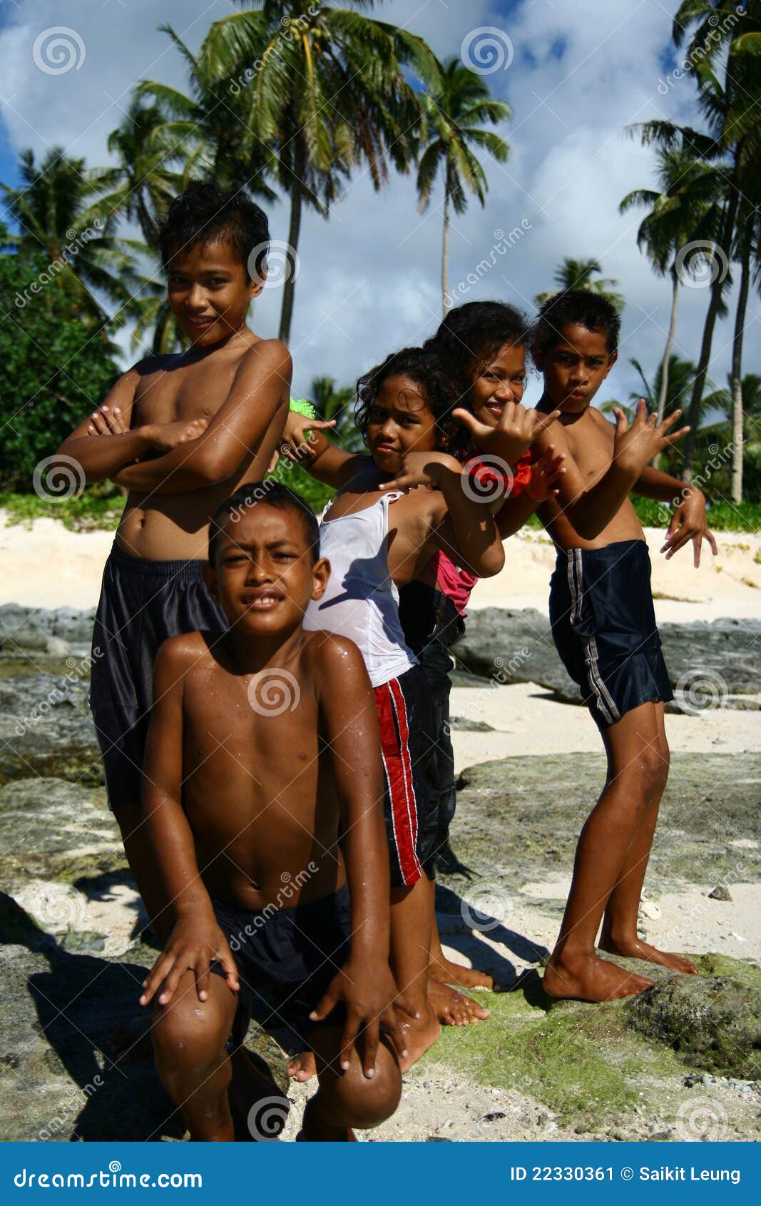 Kinder Im Strand Von Samoa-Inseln Redaktionelles Foto - Bild von ...
