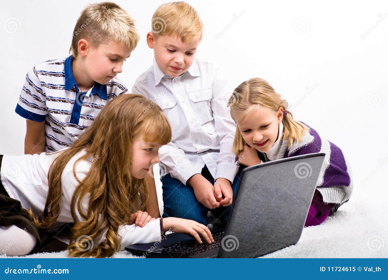 Kinderen met laptop stock afbeelding. Image of kinderen - 11724615