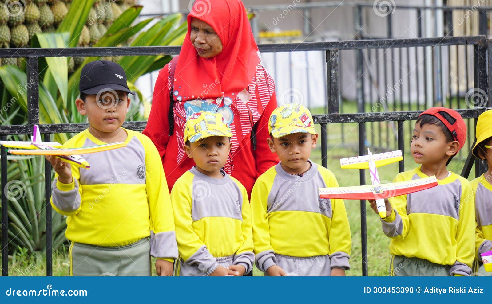 Kindergarten Student Play Toy Plane with Friends Editorial Stock Photo ...