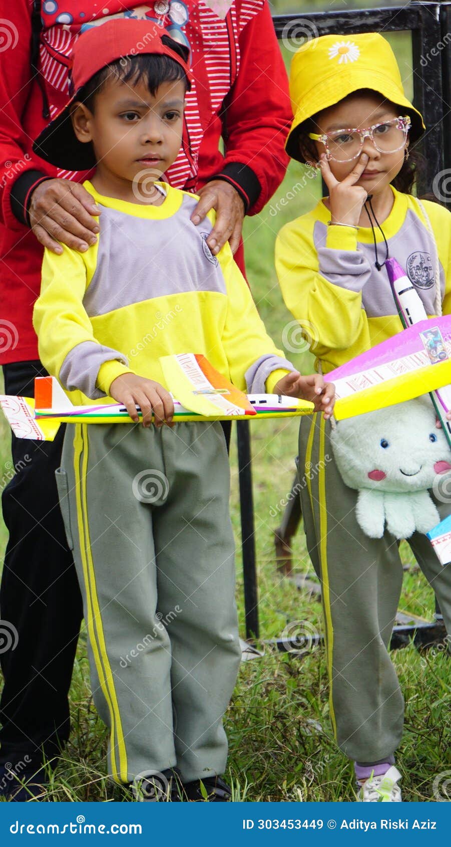 Kindergarten Student Play Toy Plane with Friends Editorial Stock Image ...