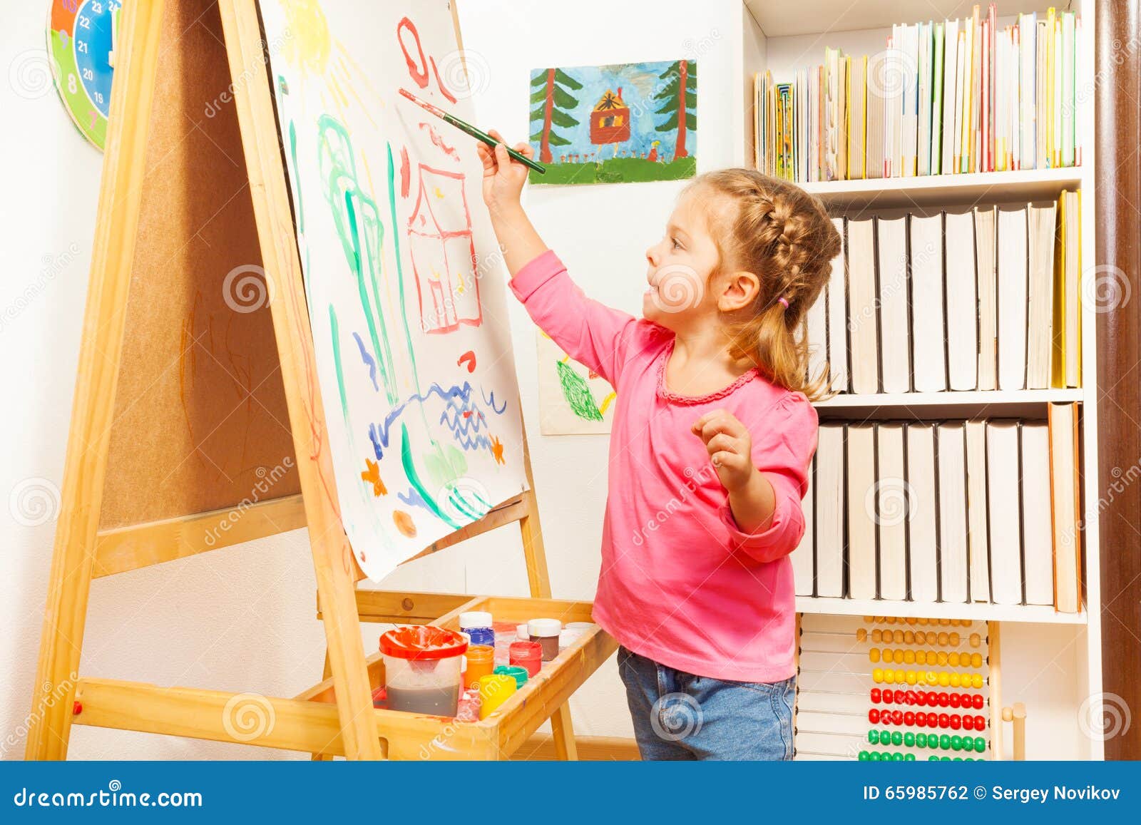 Kindermalerei-Landschaftsbild Auf Gestell Stockfoto - Bild von ...