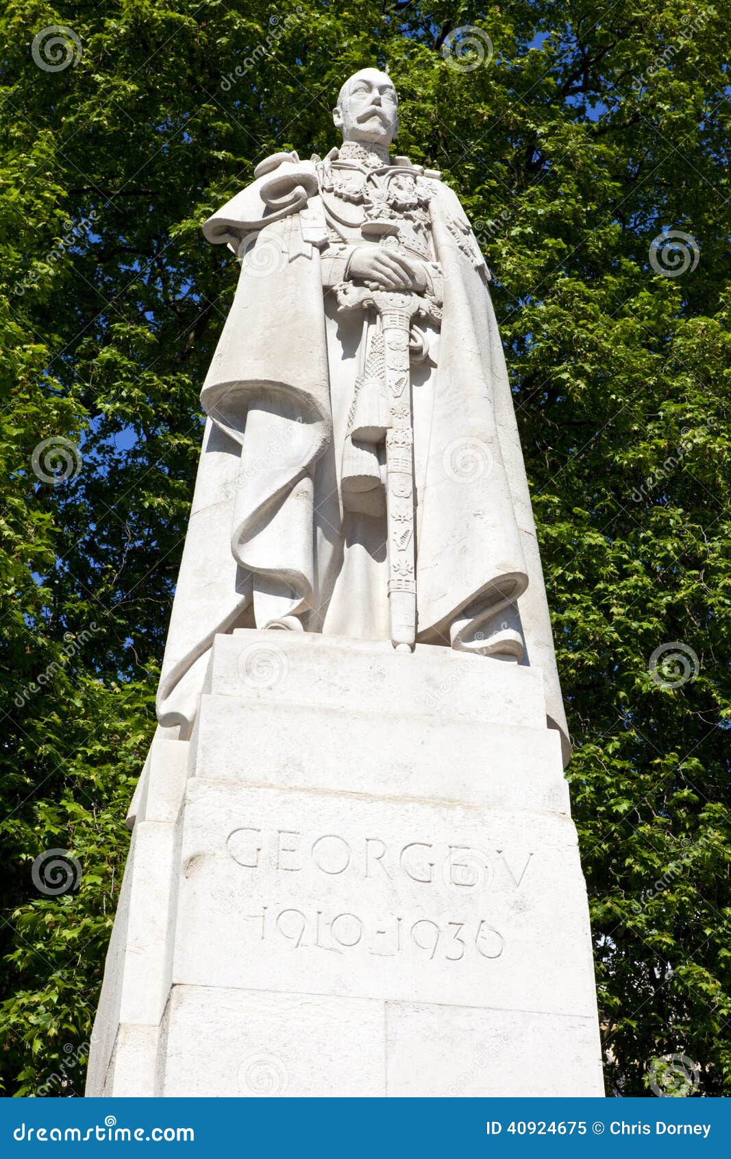 King George V Statue in London Stock Image - Image of landmark, great ...