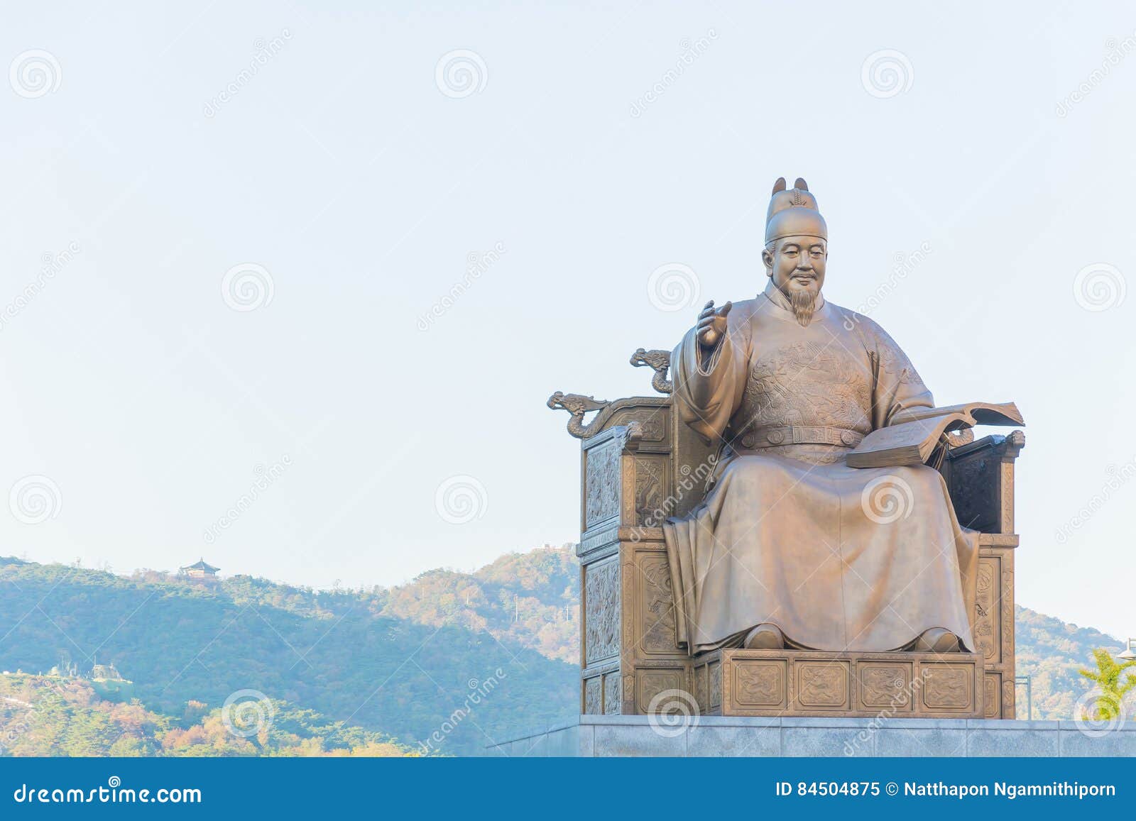 King Sejong Statue in Seoul City Stock Image - Image of high, sejong ...