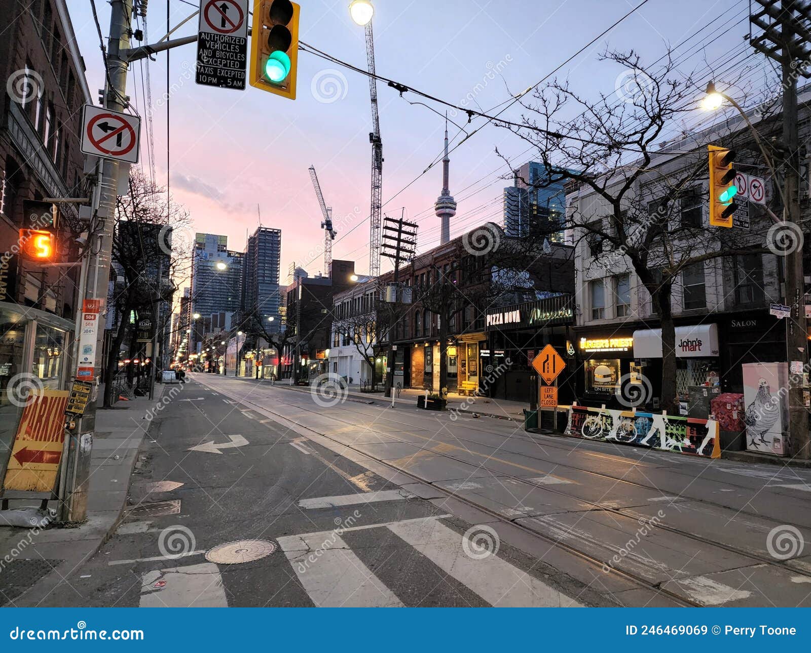 King Street, Toronto editorial stock image. Image of street - 246469069