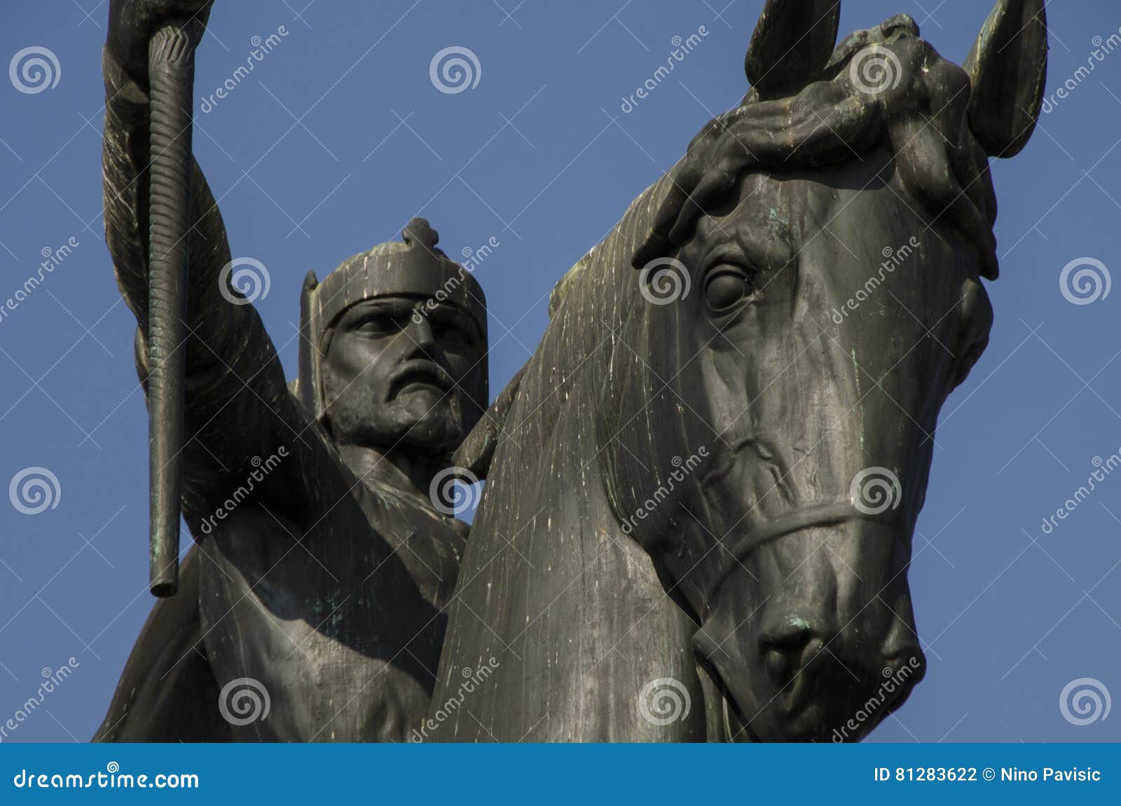 King Tomislav statue editorial photography. Image of sword - 81283622