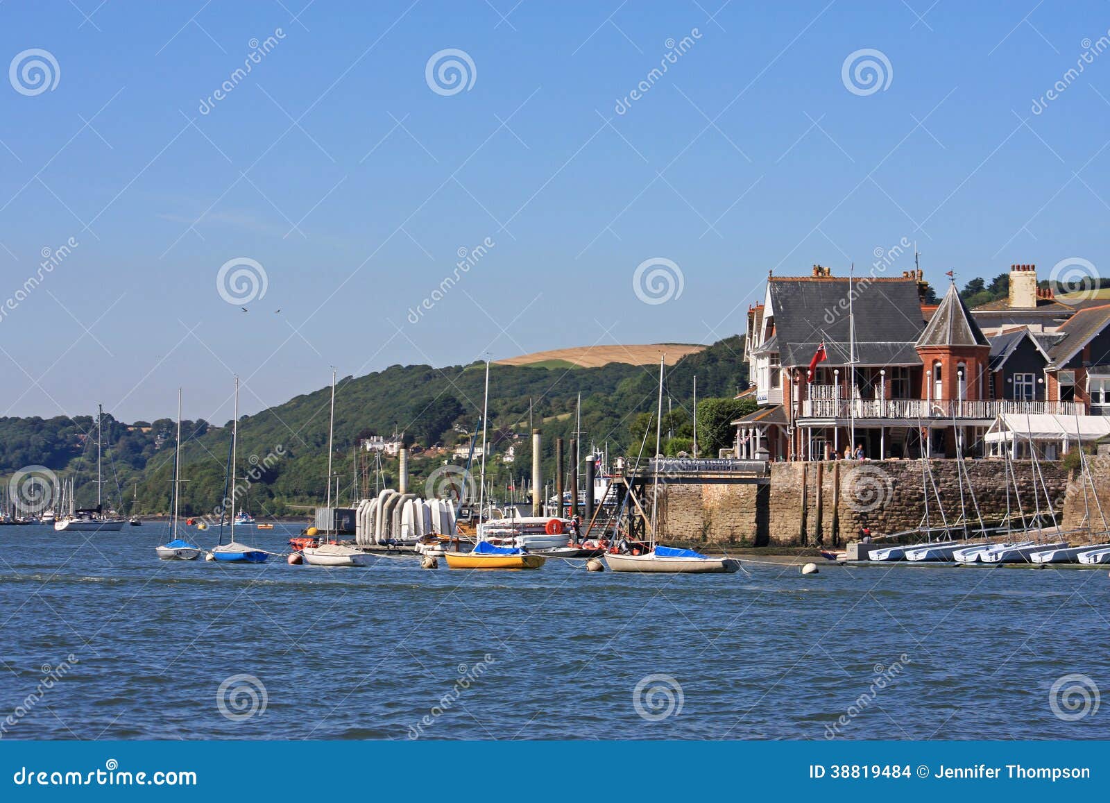 Kingswear Devon arkivfoto. Bild av träd, marina, segla - 38819484
