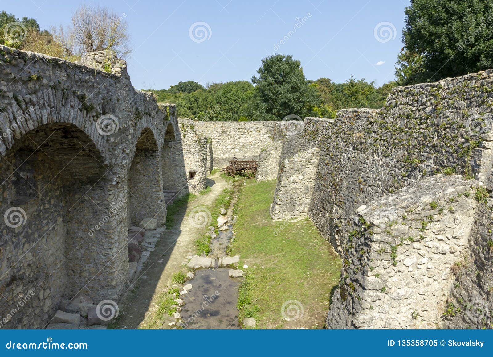 Kinizsi castle stock image. Image of medieval, hungary - 135358705