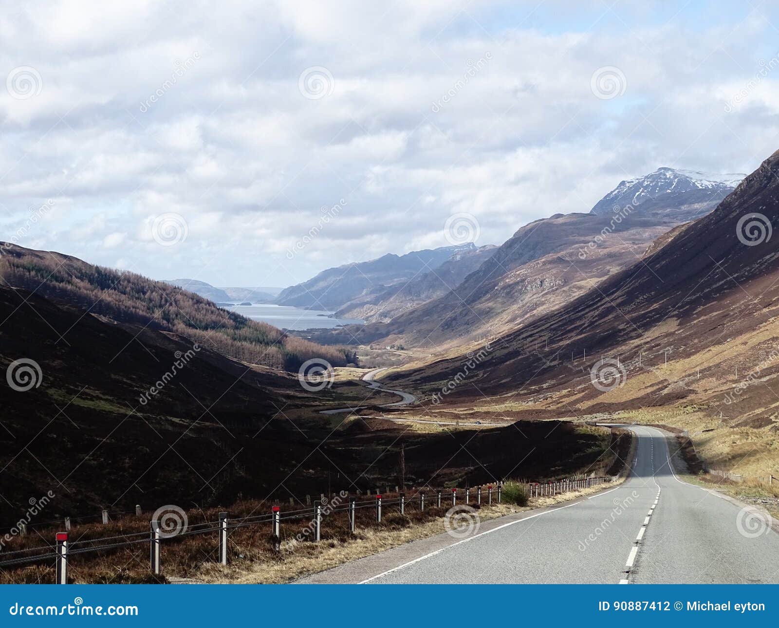 Kinlochewe stock photo. Image of mountains, scottish - 90887412