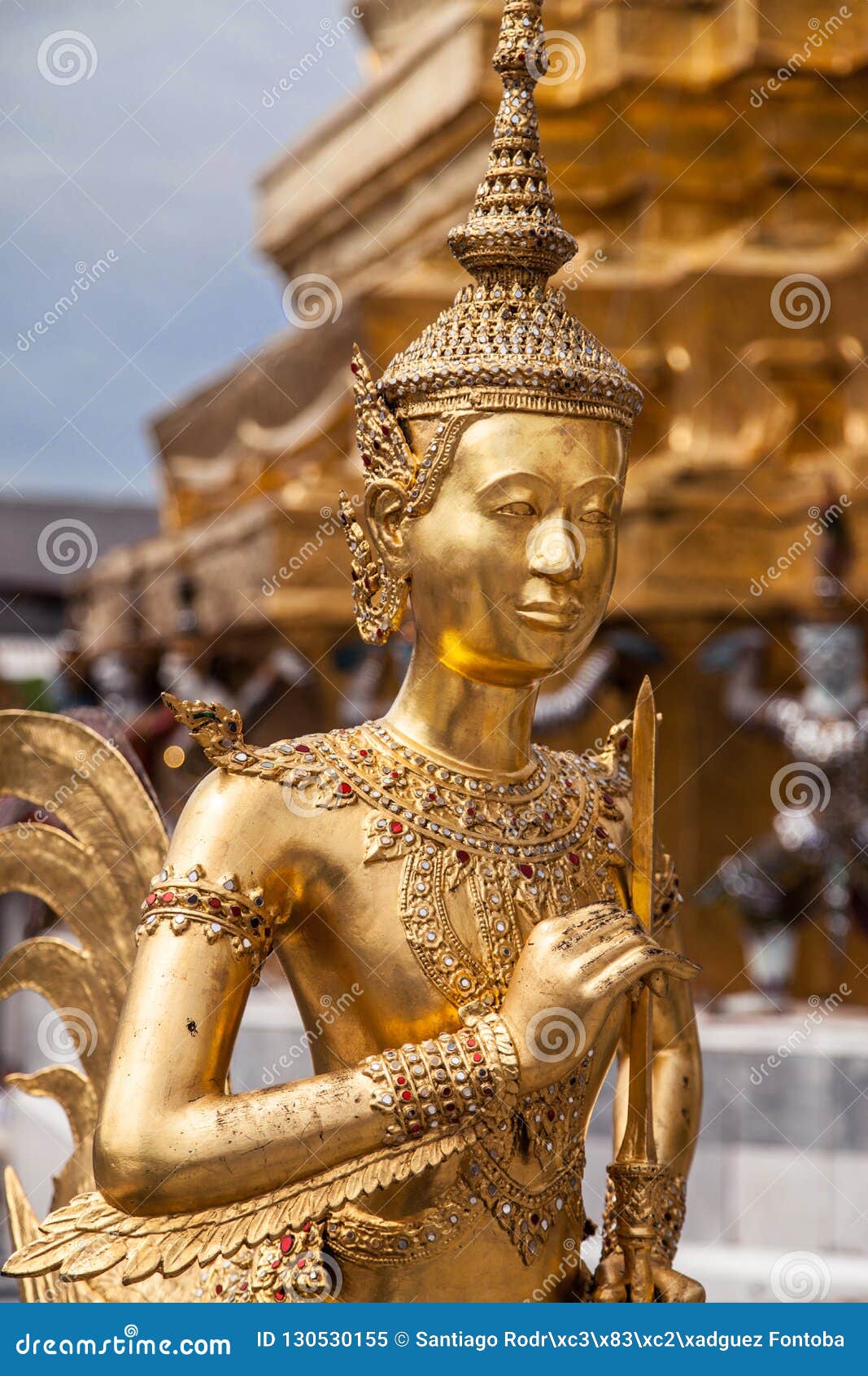 Kinnara in Wat Phra Kaew stock afbeelding. Image of godsdienst - 130530155