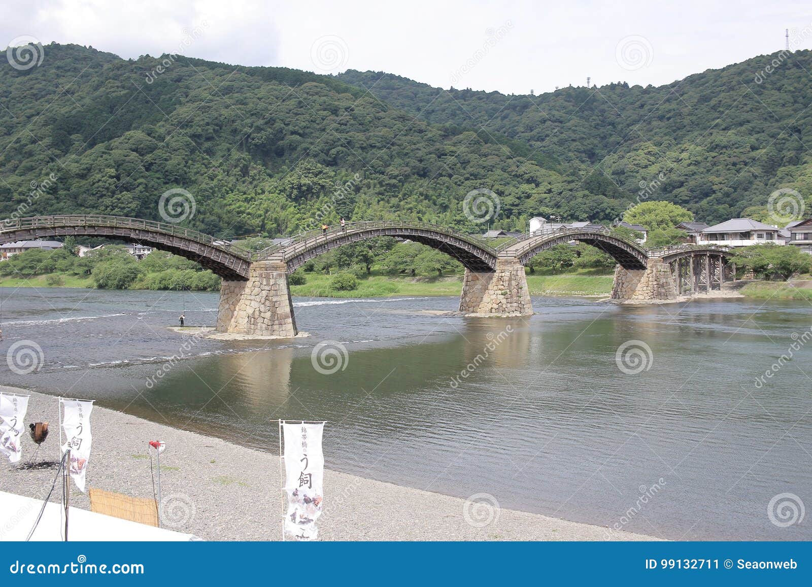 Kintai Bridge, One of the Oldest in Japan Editorial Photo - Image of ...