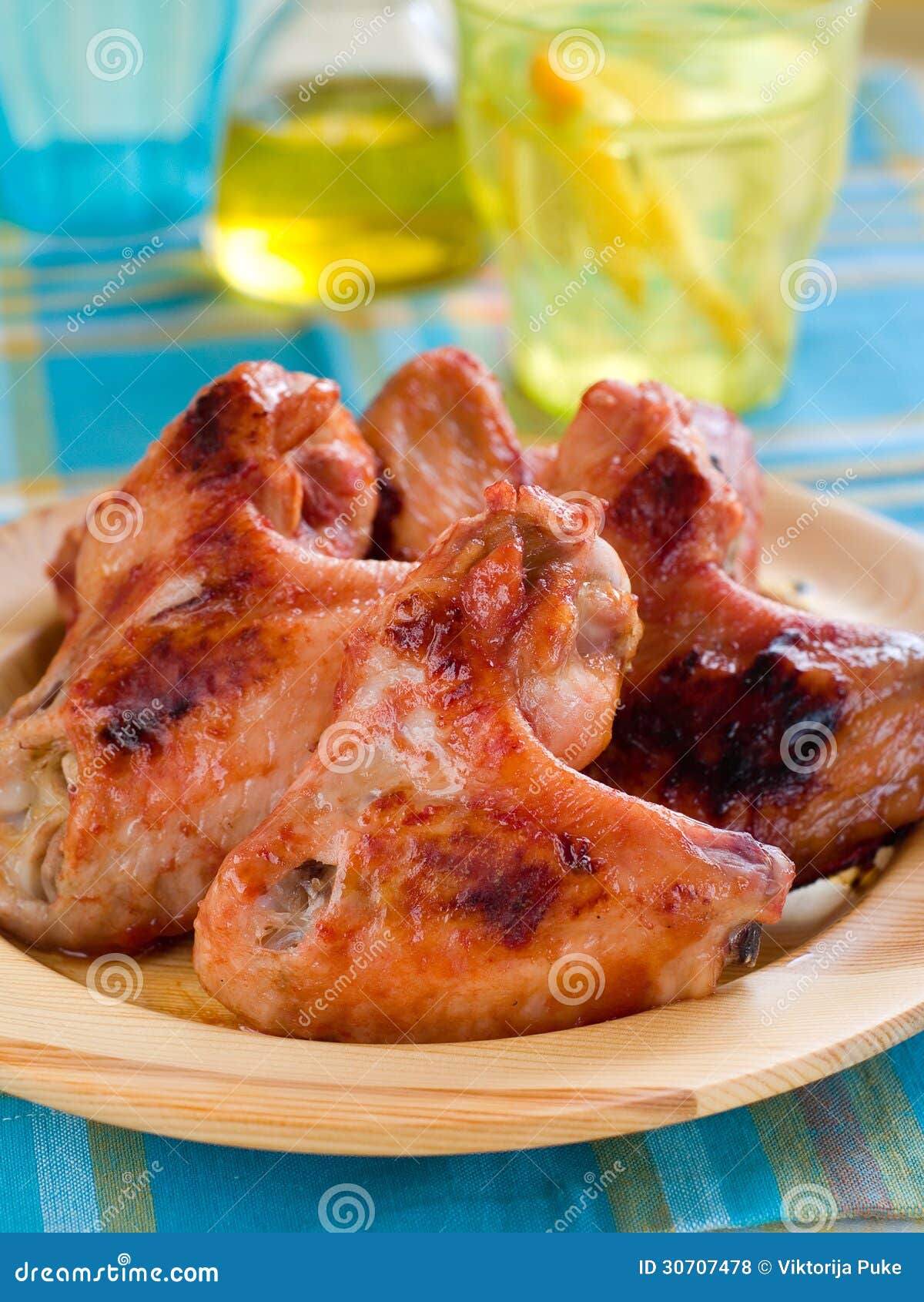 Kippenvleugels stock foto. Image of gebakken, schotel - 30707478