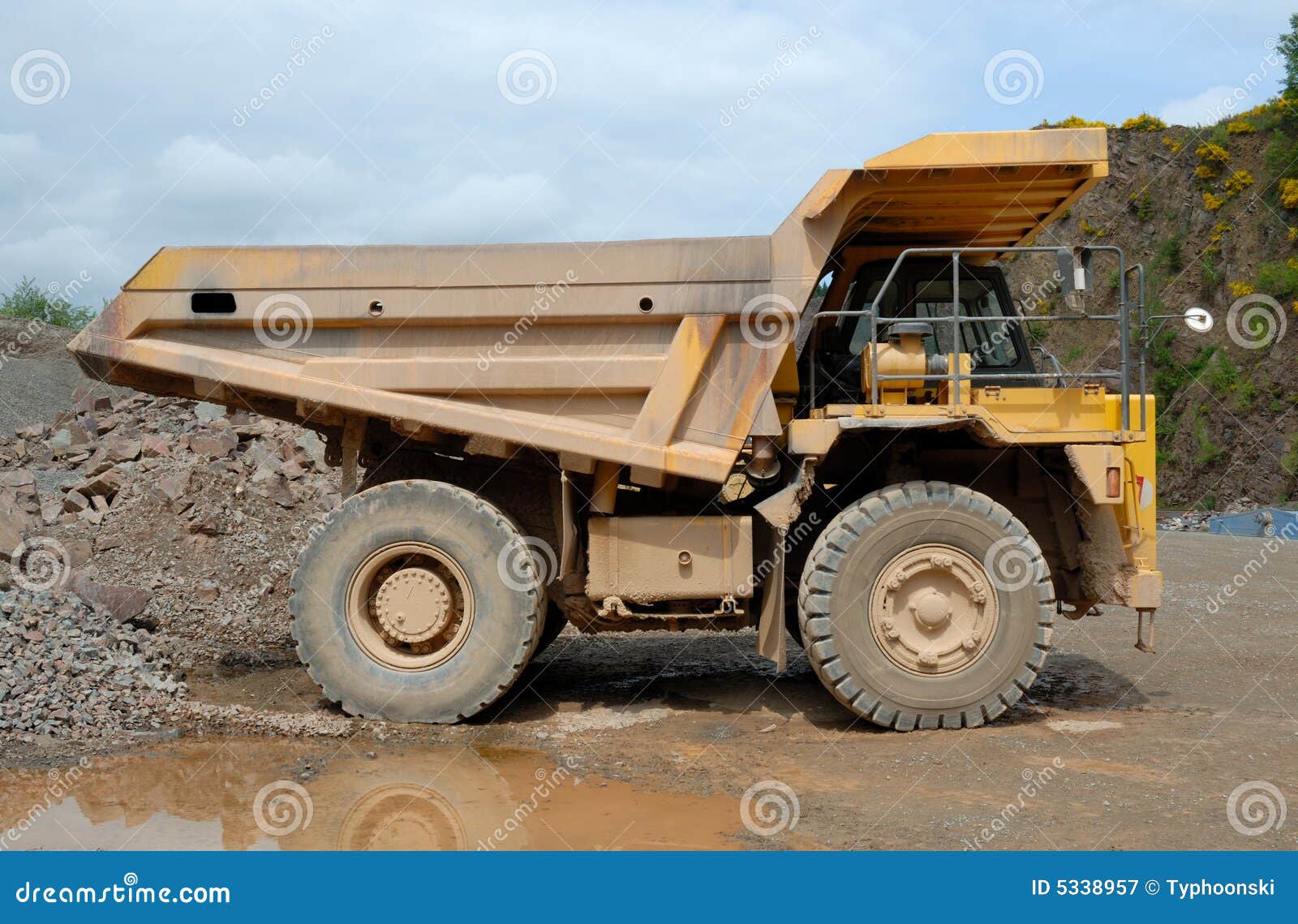 Kipper-LKW stockbild. Bild von schwer, steinbruch, auto - 5338957