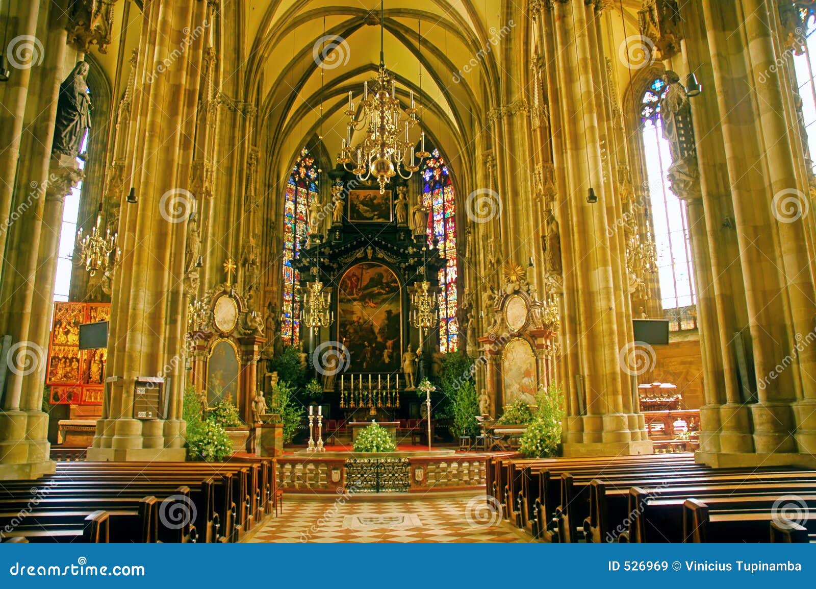 Kirche-Altar stockbild. Bild von glaube, menschlichkeit - 526969