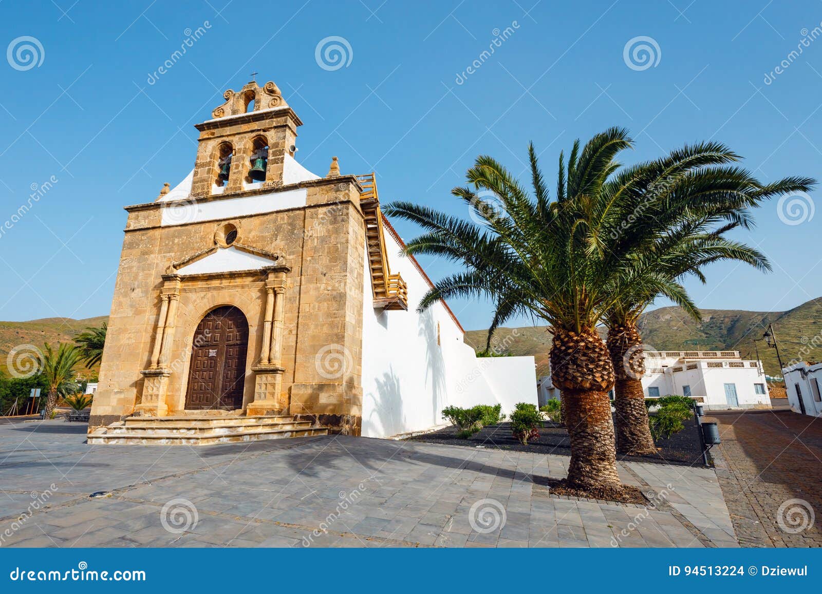Kirche Von Nuestra Senora De La Pena Stockfoto - Bild von heilig ...