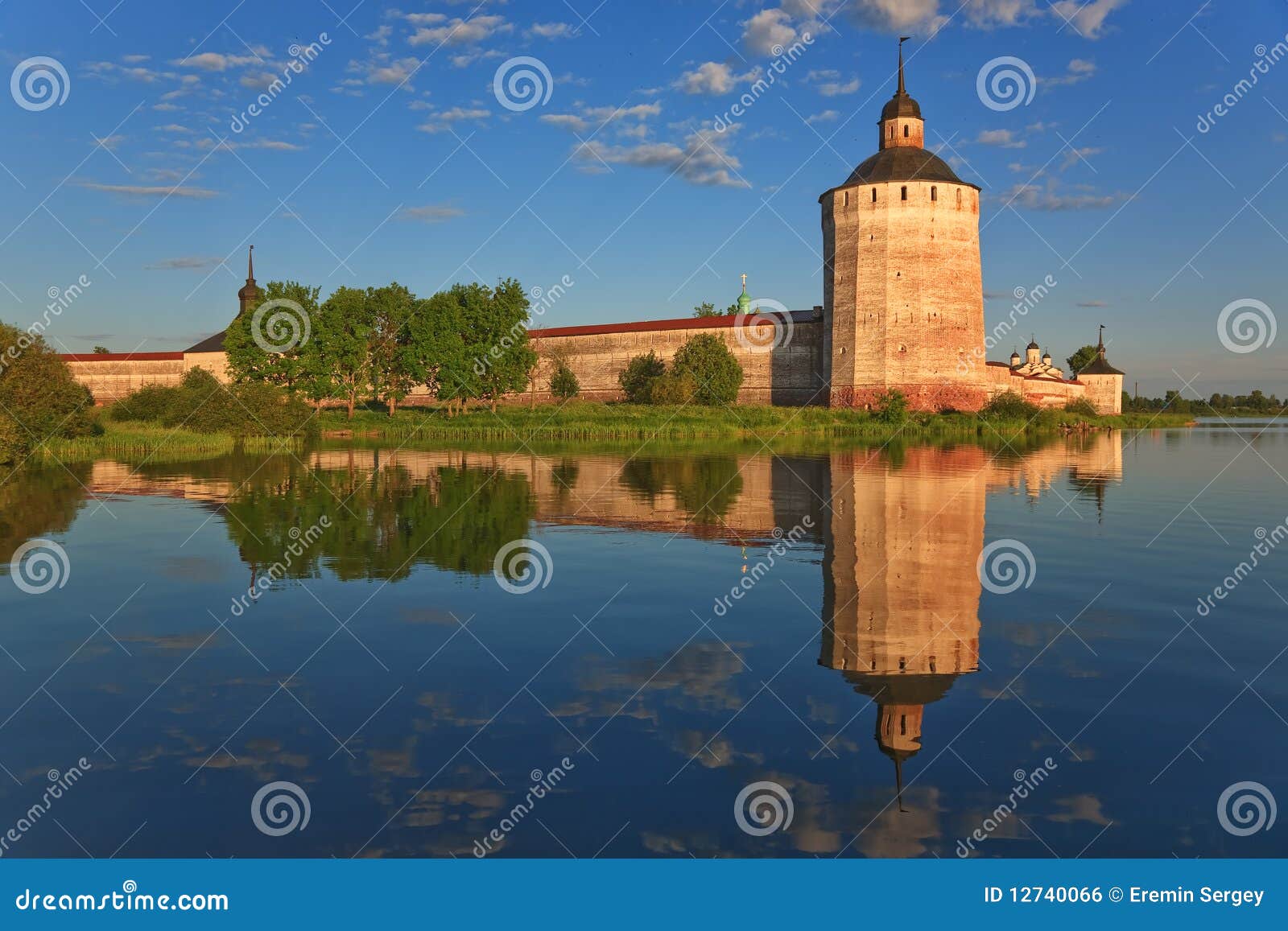 Kirillo-Belozersky Monastery, Towers Stock Photo - Image of brick ...