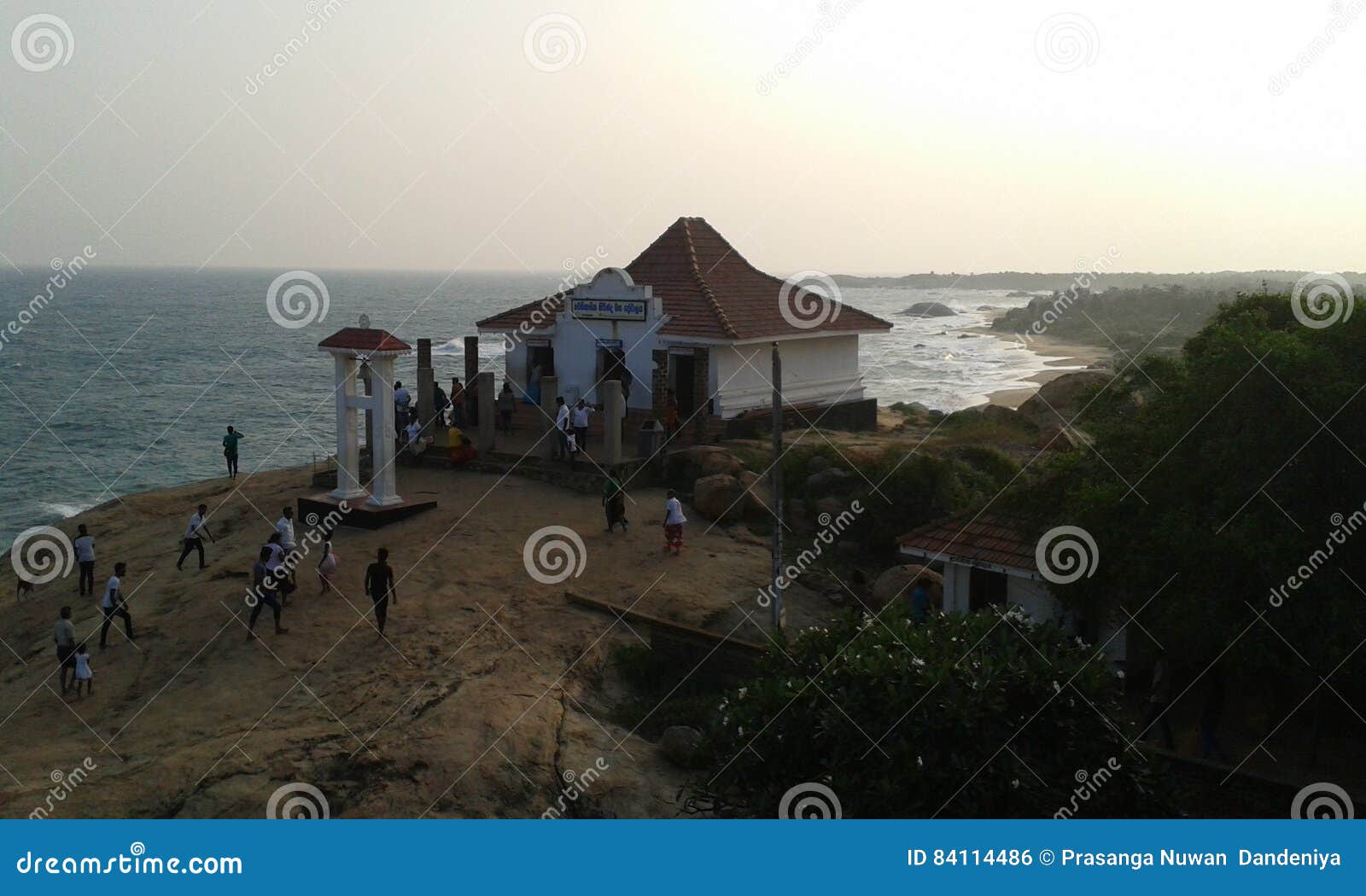 Kirinda temple editorial photo. Image of evening, kirinda - 84114486