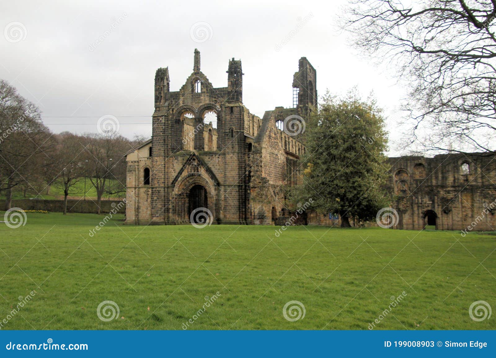 A view of Kirkstall Abbey stock image. Image of religion - 199008903