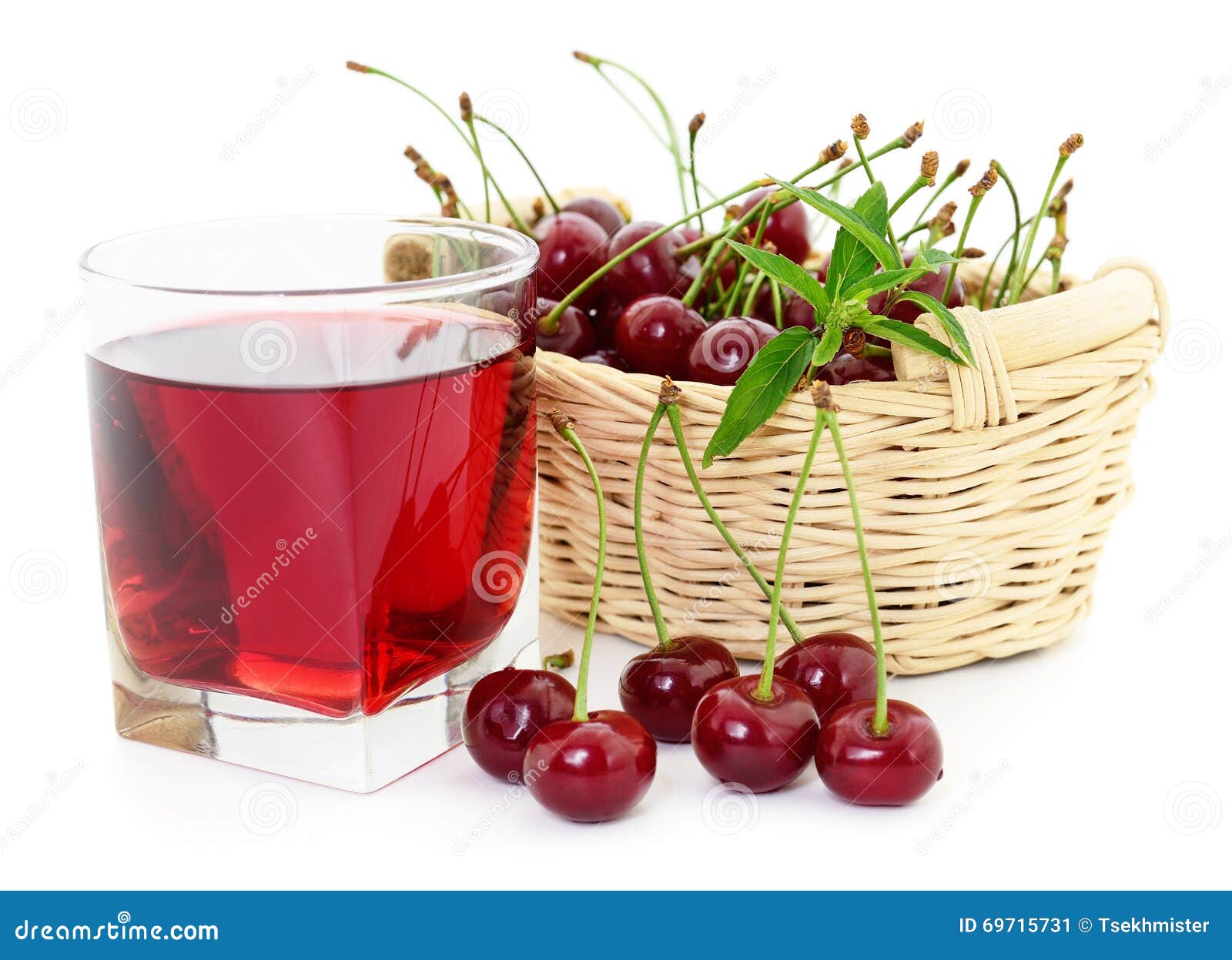 Kirschen Und Ein Glas Kirschsaft Stockbild - Bild von beere ...