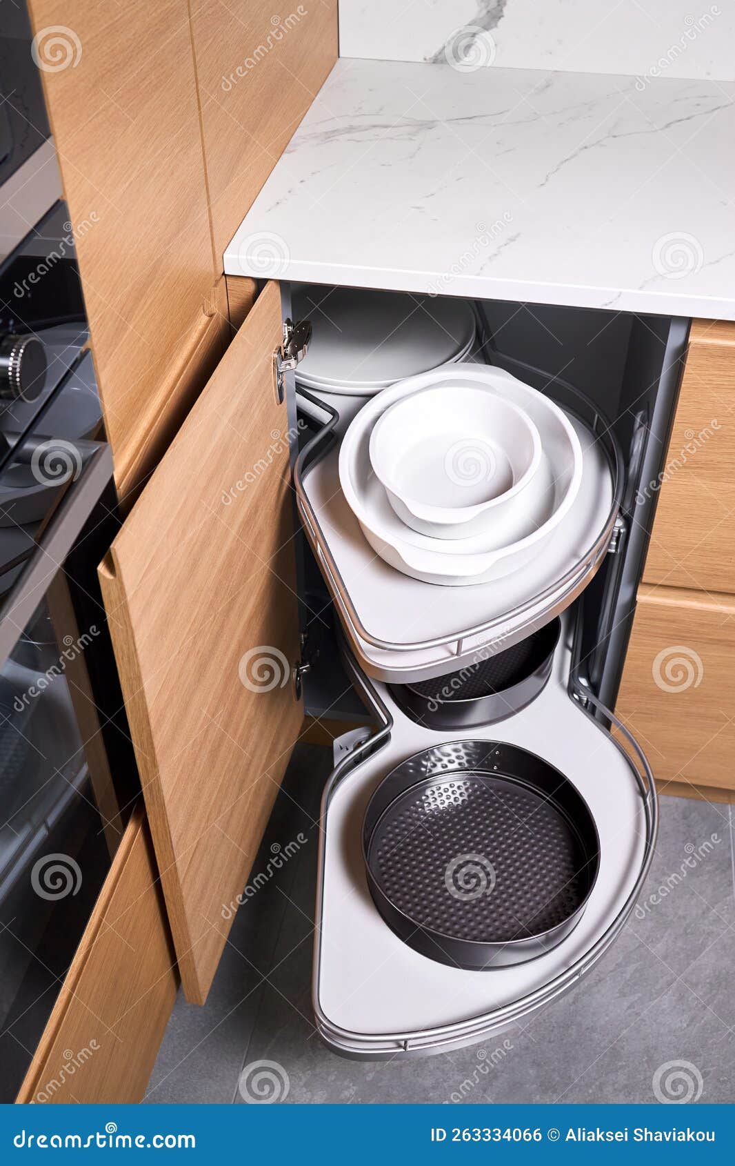 Kitchen Access Mechanism Magic Corner for Blind Corner Cabinets ...