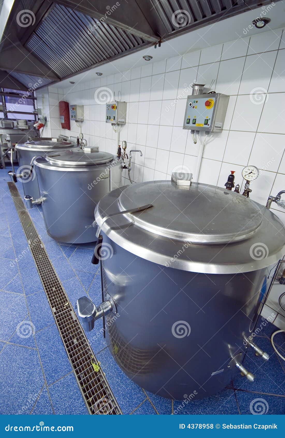 Kitchen cauldrons stock photo. Image of boil, covered - 4378958