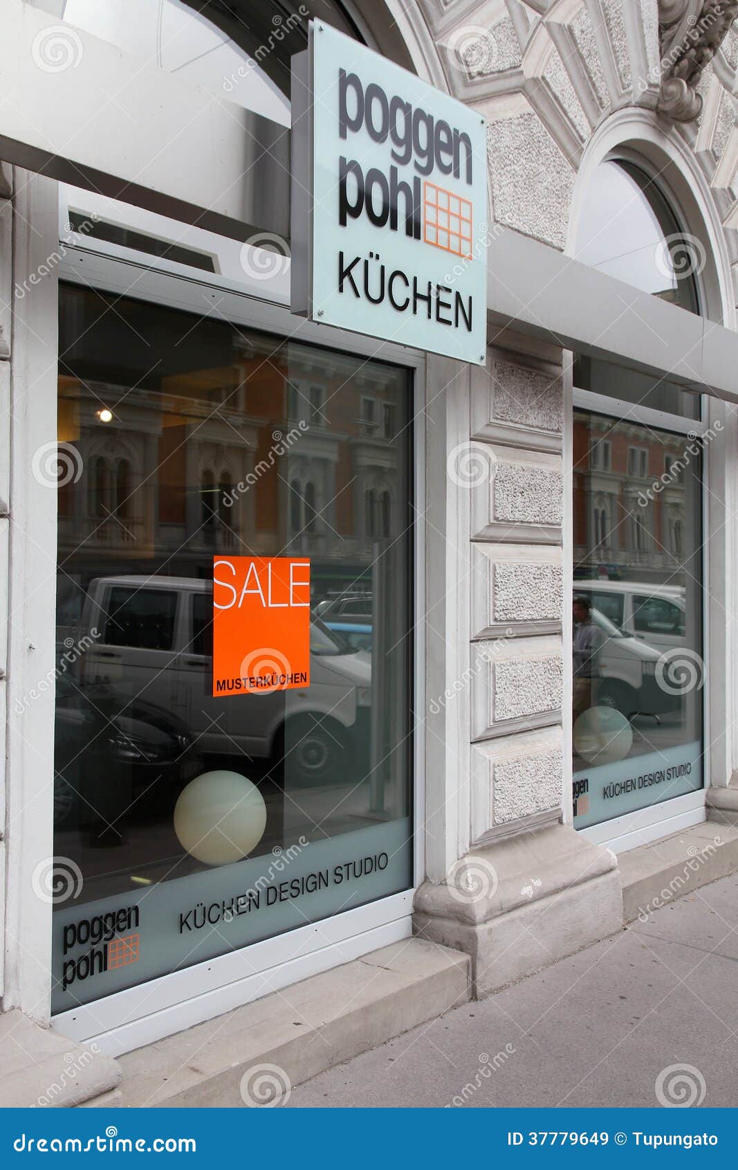 Kitchen design store editorial stock image. Image of kitchen - 37779649