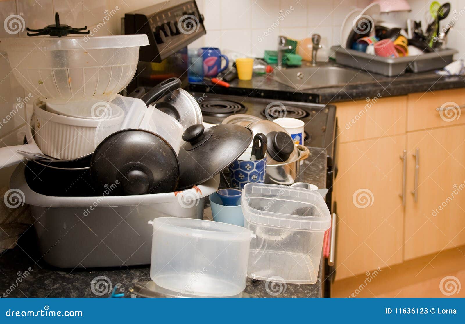 914 Kitchen Mess Up Photos - Free & Royalty-Free Stock Photos from ...