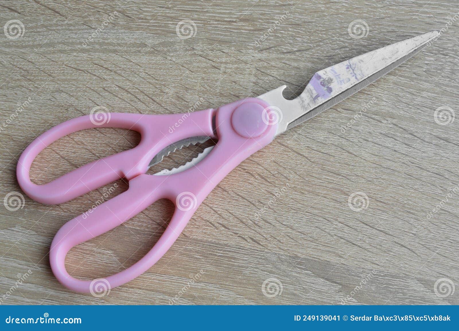 Kitchen Equipment Scissors, Pink Handle Scissors Designed for the ...