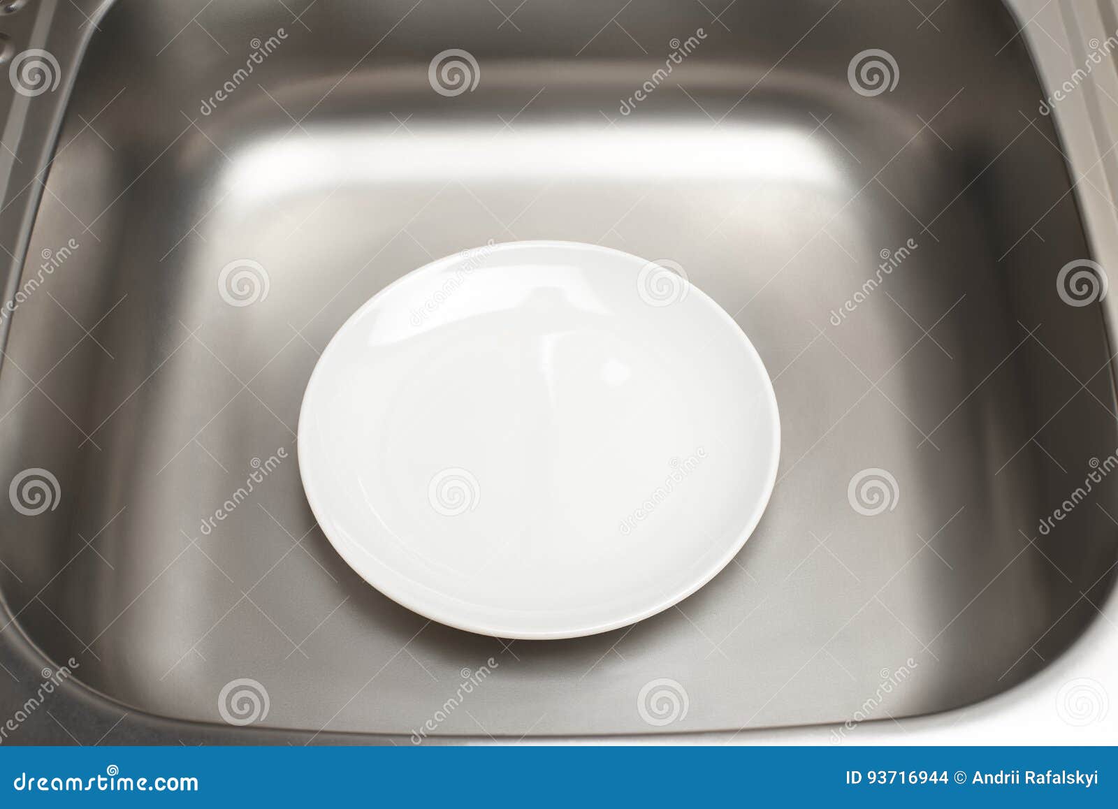 Kitchen Sink with Clean White Plate Stock Photo - Image of bowl, plate ...