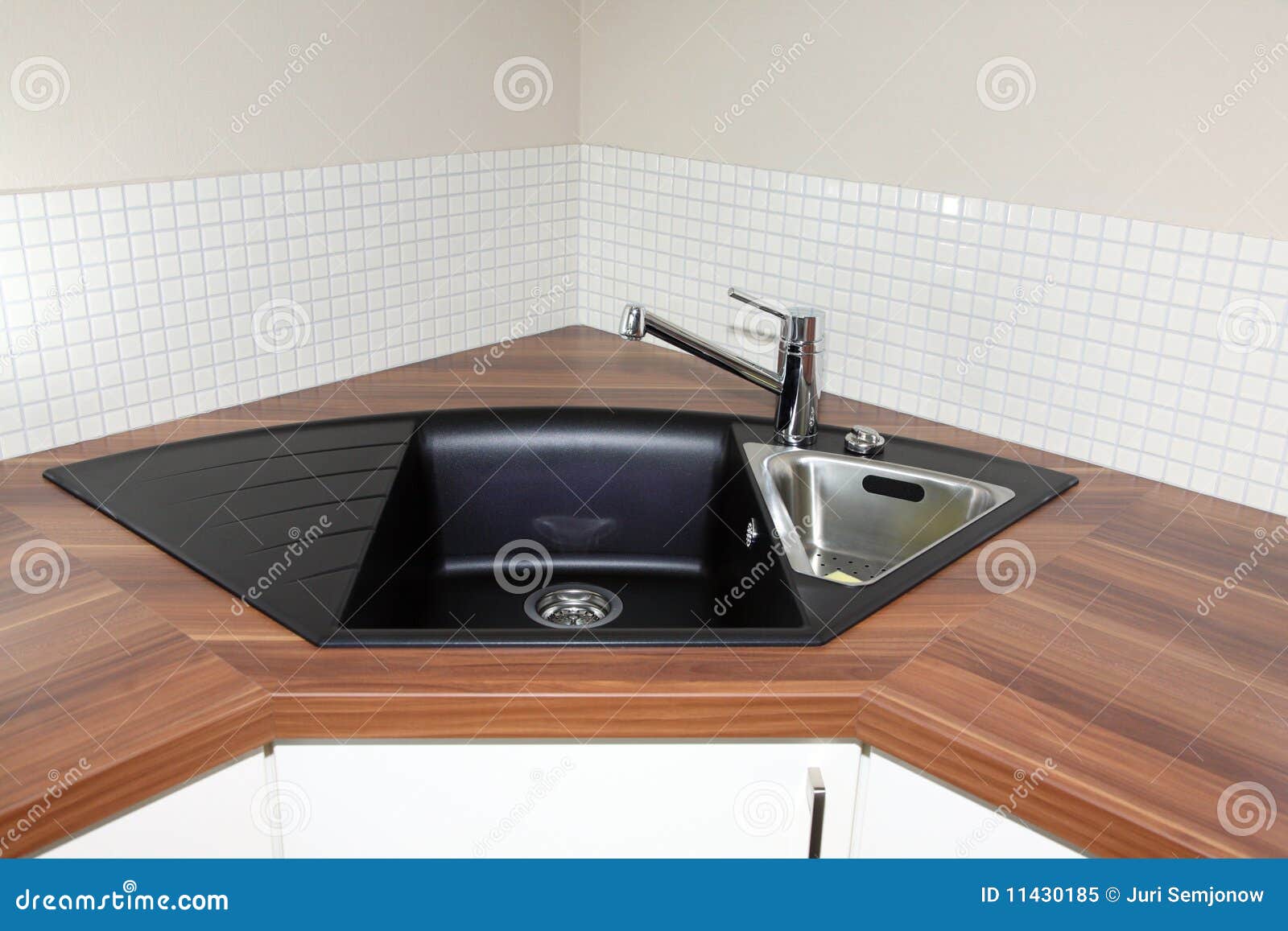 Kitchen sink and faucet. stock image. Image of structure - 11430185