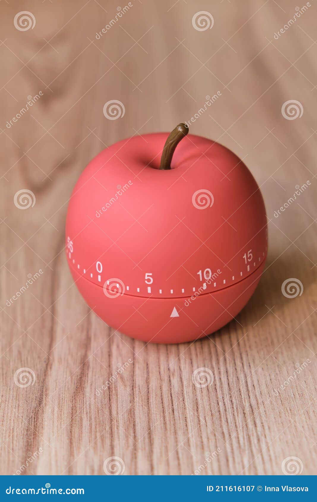 Kitchen Timer Shaped Like a Apple on Kitchen Stock Image - Image of ...